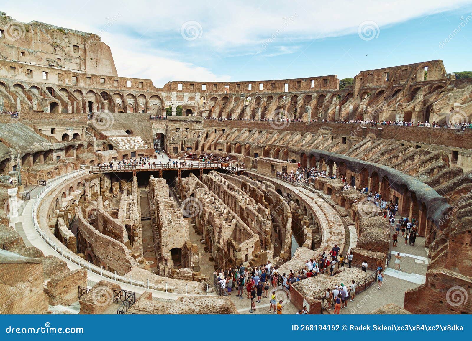 The Colosseum - Largest Amphitheatre Editorial Photography - Image of ...