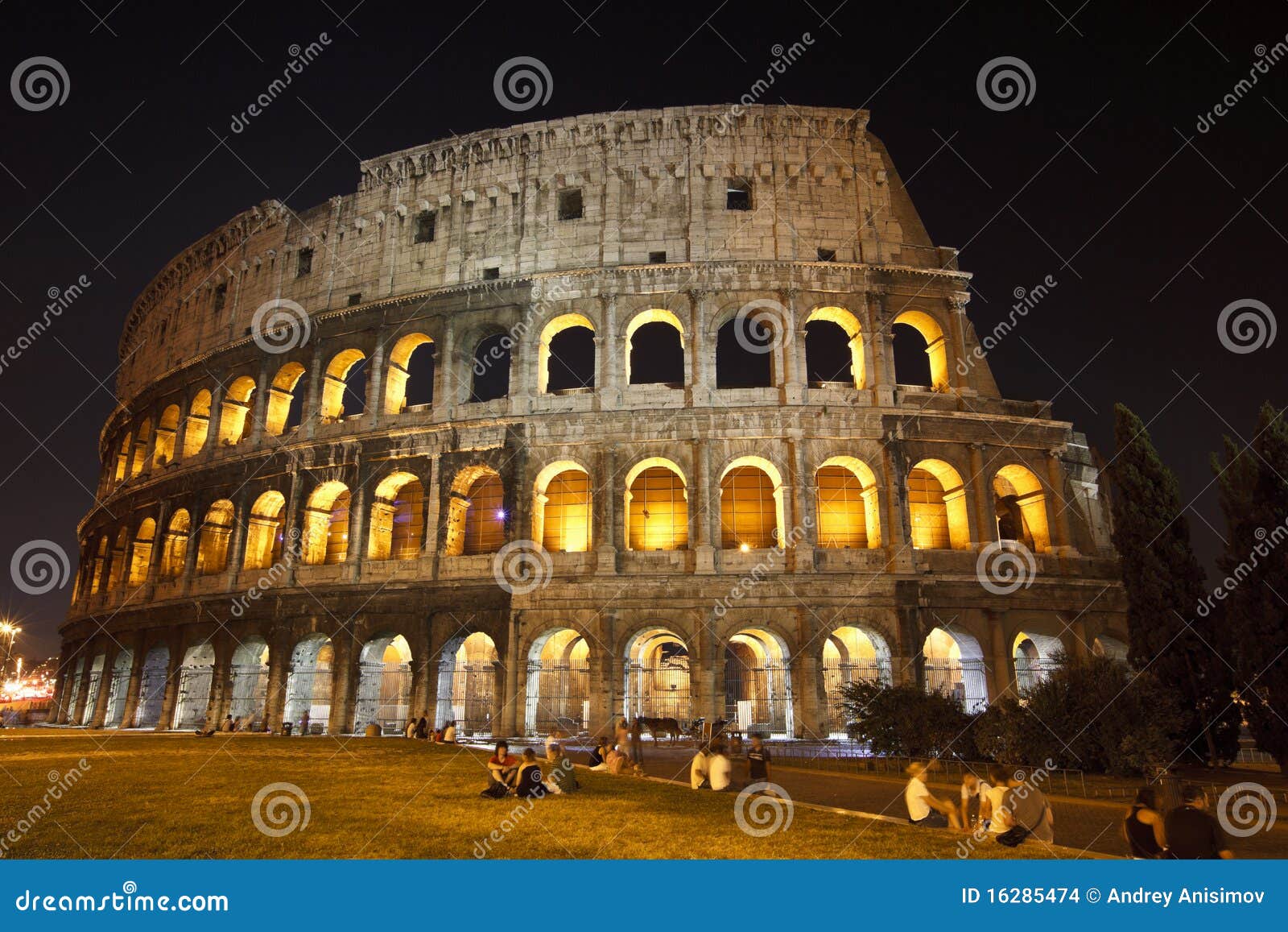 The Colosseum at night stock photo. Image of arena, antique - 16285474