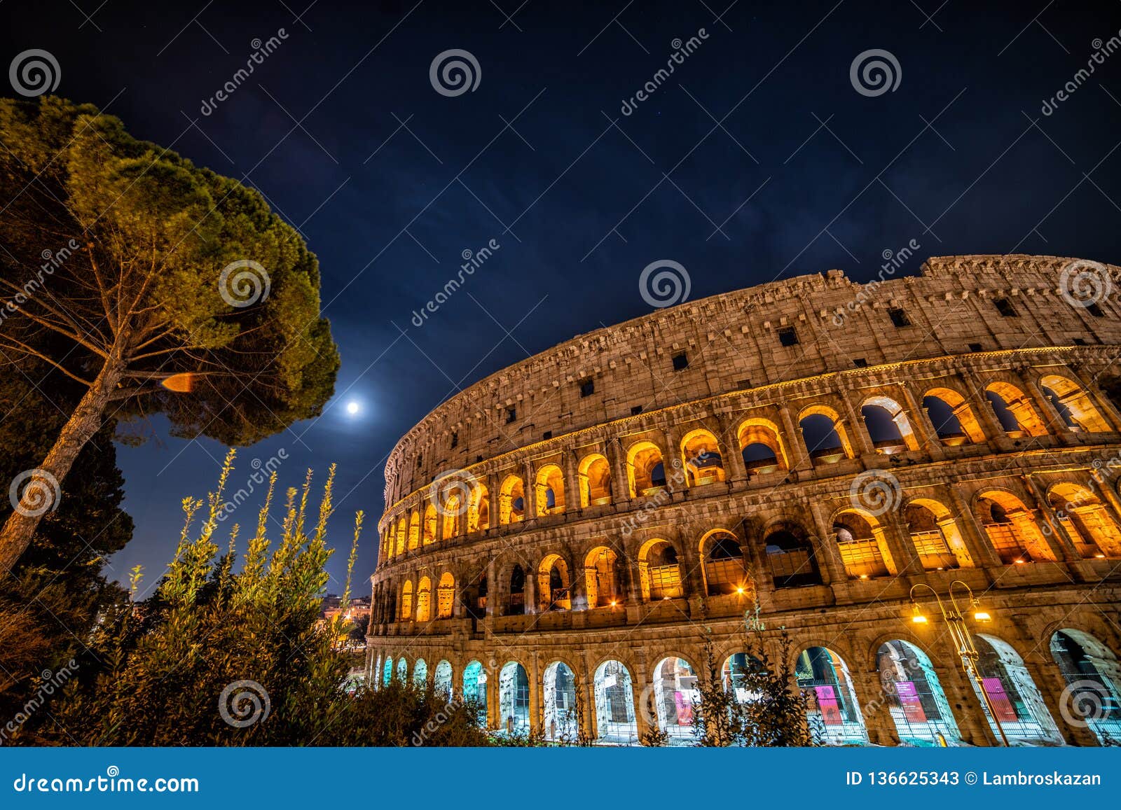 Colosseum at Night, Rome, Italy Editorial Stock Photo - Image of ...
