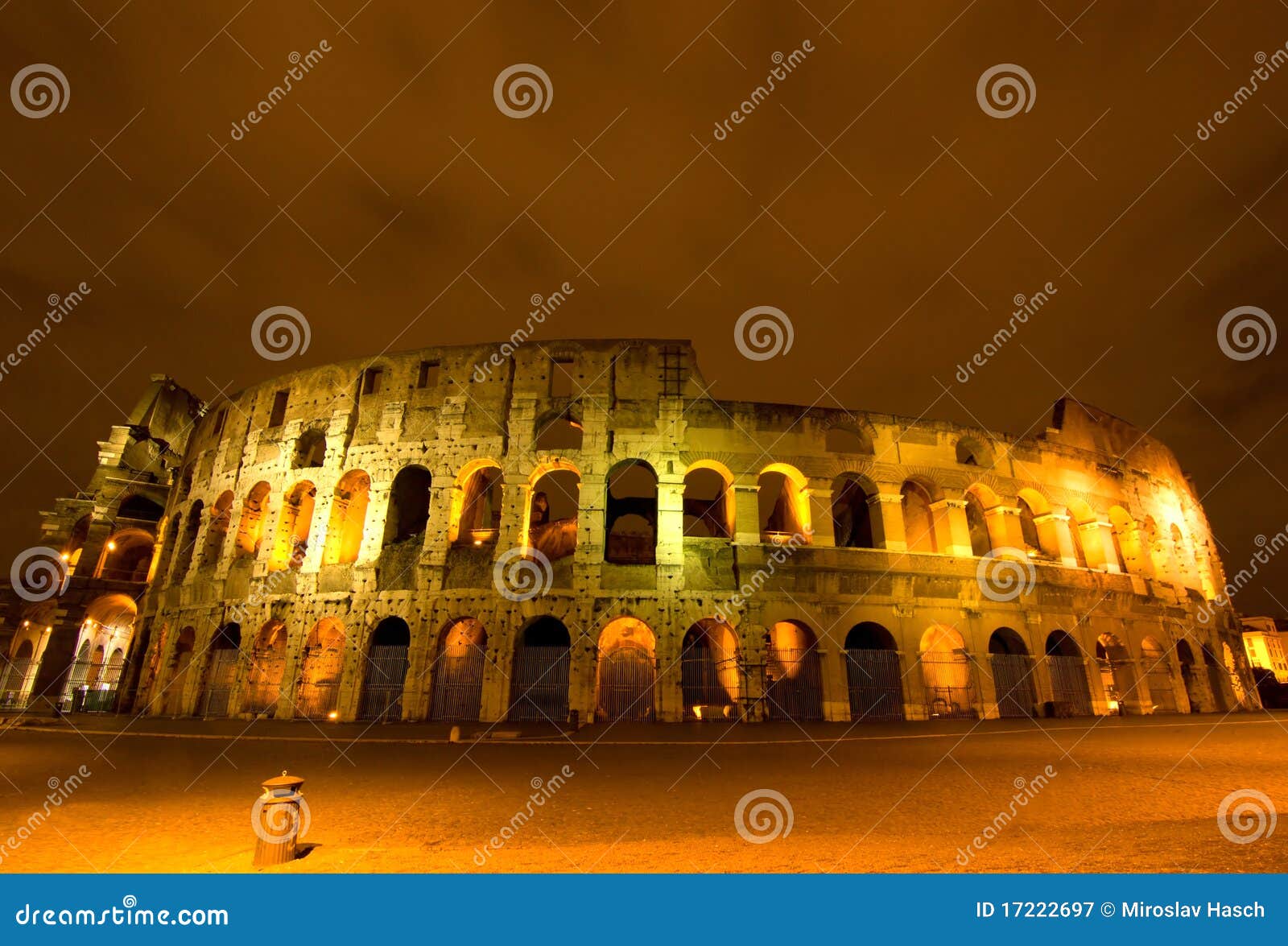 The Colosseum, Night view stock image. Image of amphitheatre - 17222697