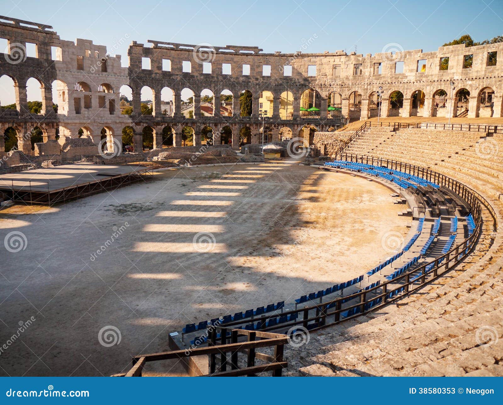 Colosseum, Pula, Croatia stock image. Image of arches - 38580353