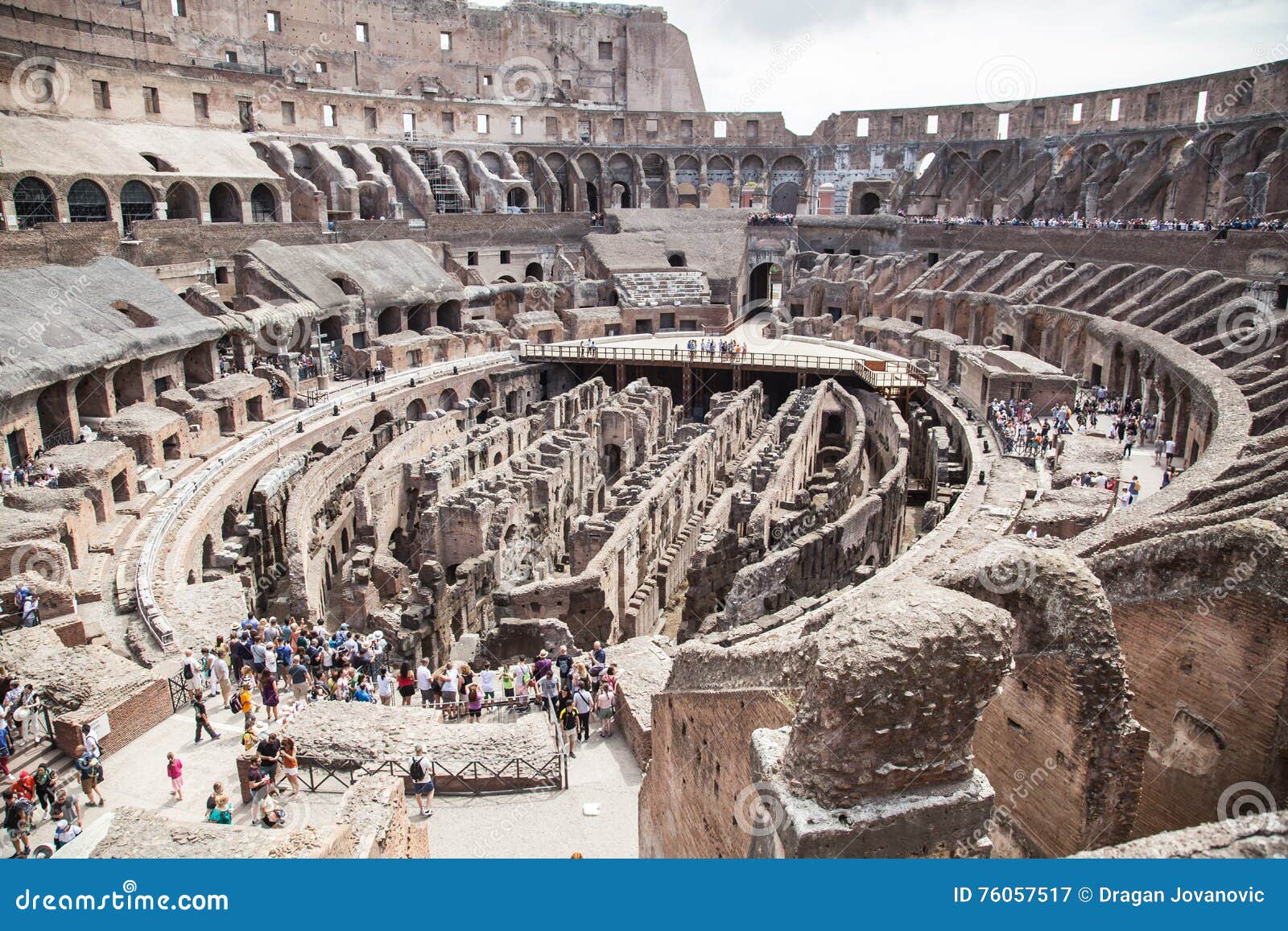 Colosseum, Rom redaktionelles stockfotografie. Bild von reich - 76057517