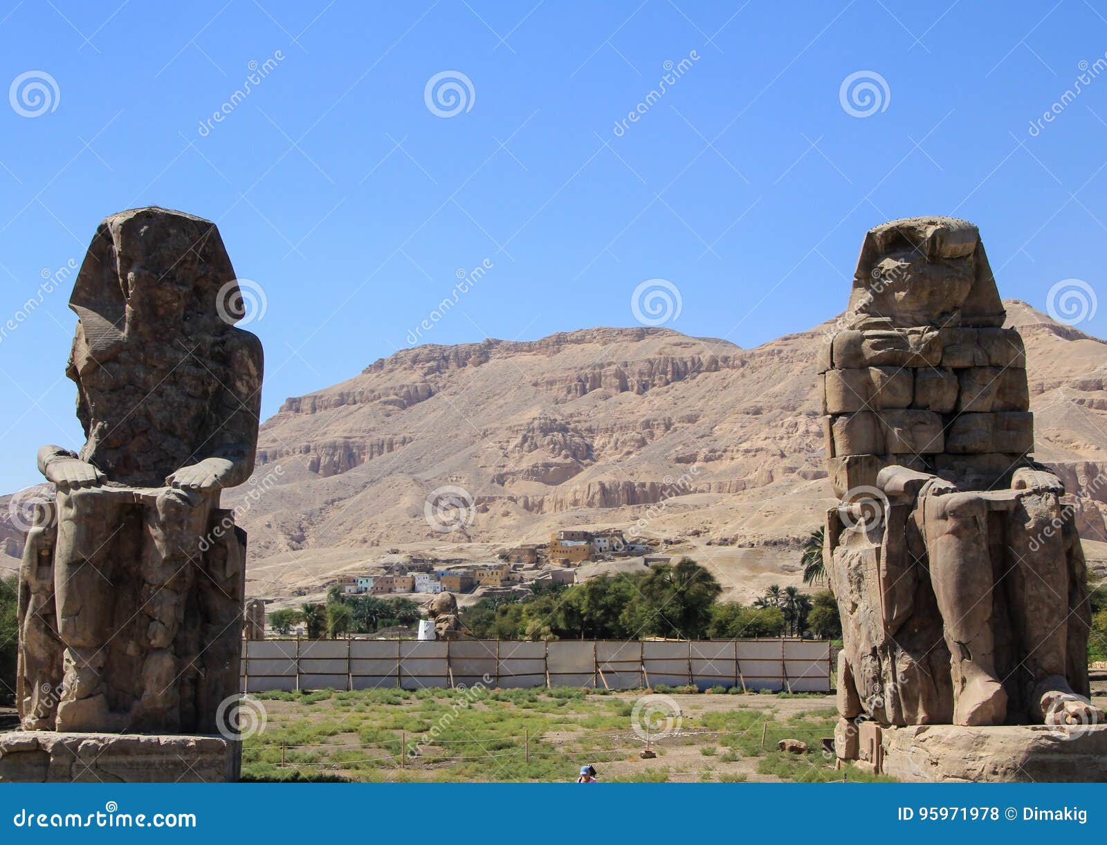 The Colossi of Memnon. editorial stock photo. Image of memnon - 95971978