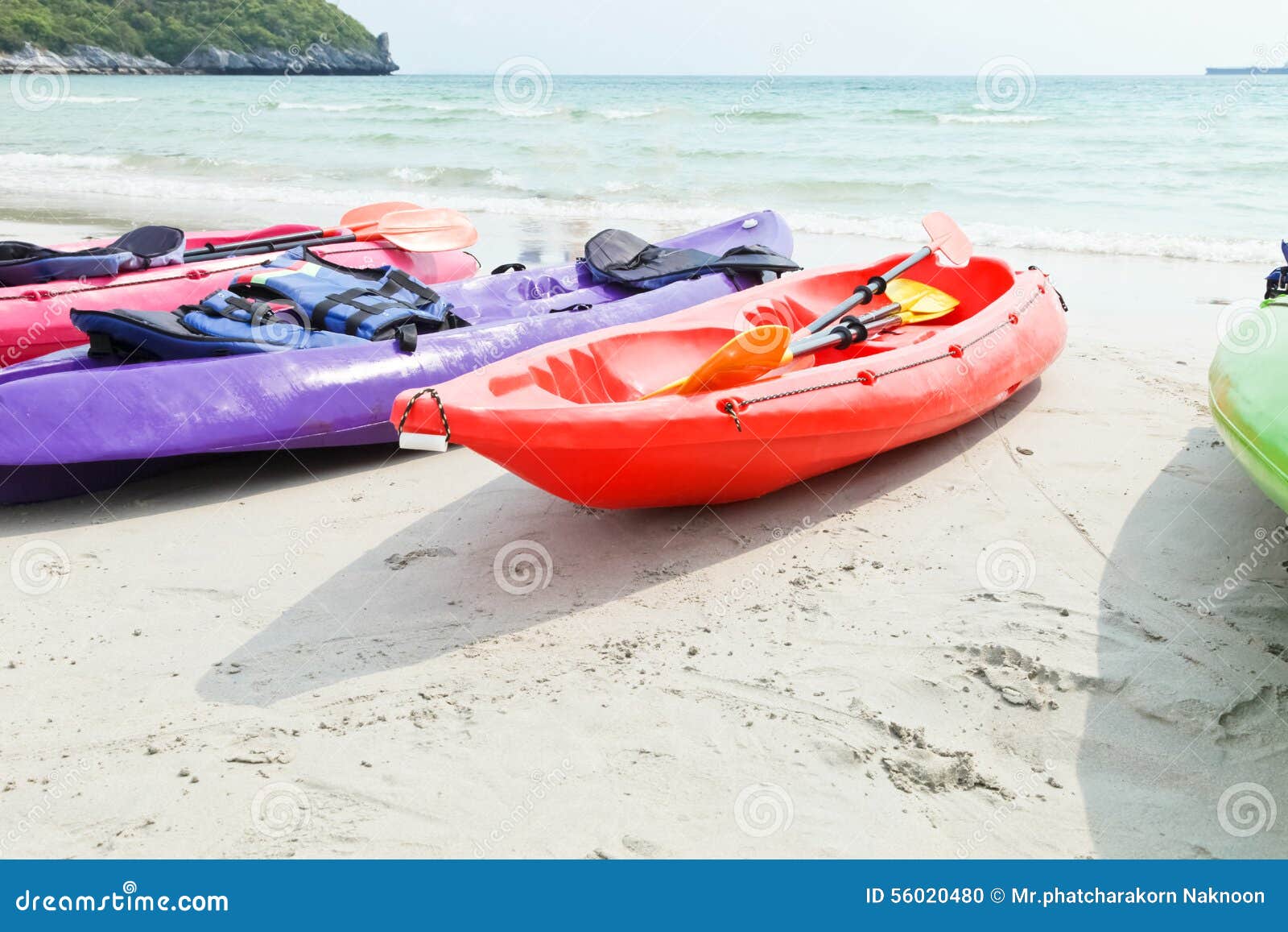 Colourful Kayaks on the Beach. Editorial Image - Image of ocean ...