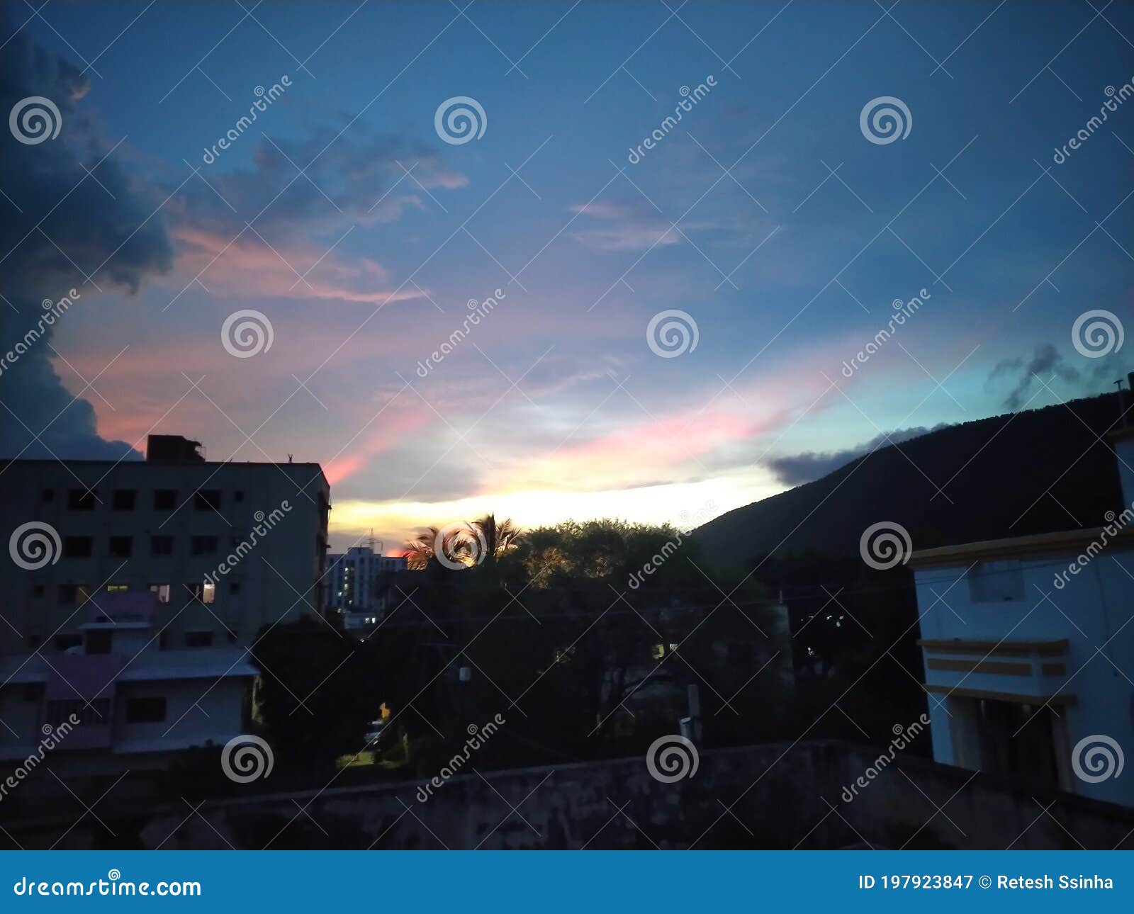 Colourful Sky in the Evening Stock Image - Image of skyline, light ...
