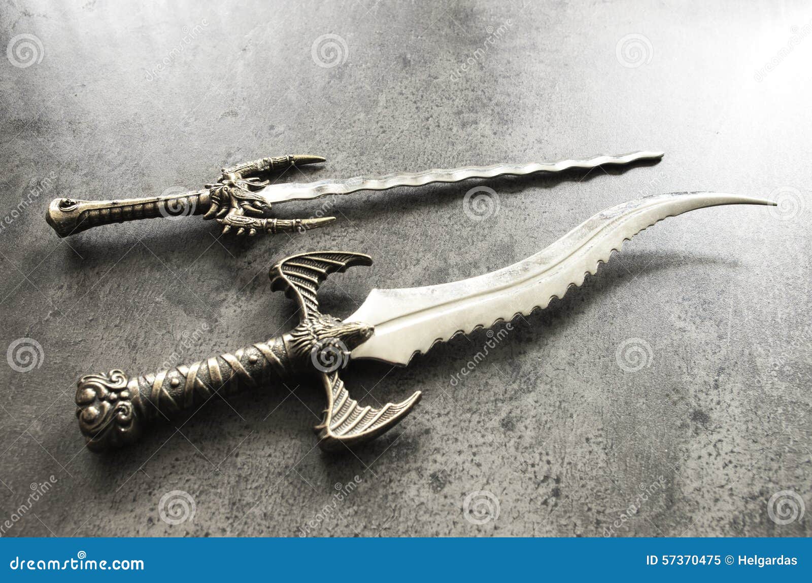 Coltello di guerra immagine stock. Immagine di storia - 57370475