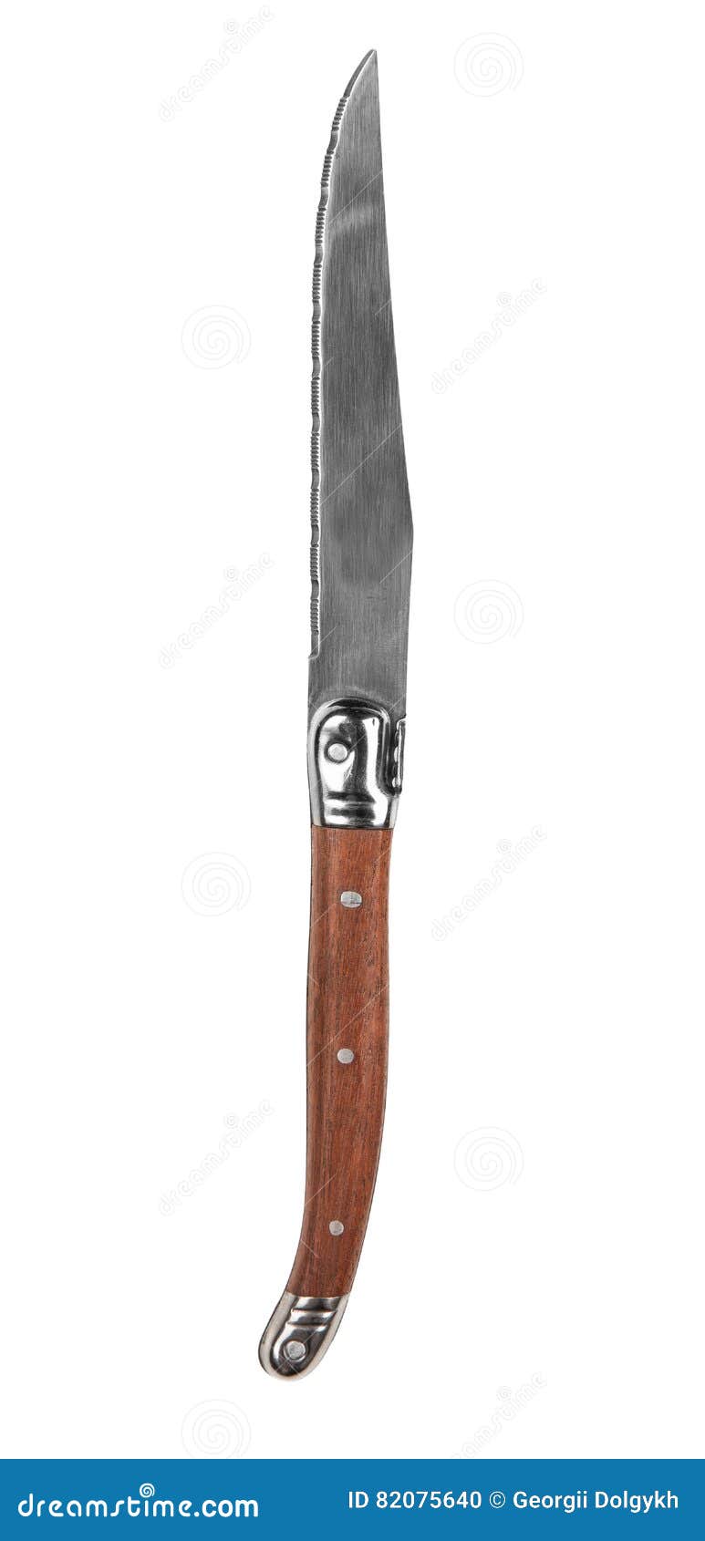 Coltello su fondo bianco fotografia stock. Immagine di strumento - 82075640