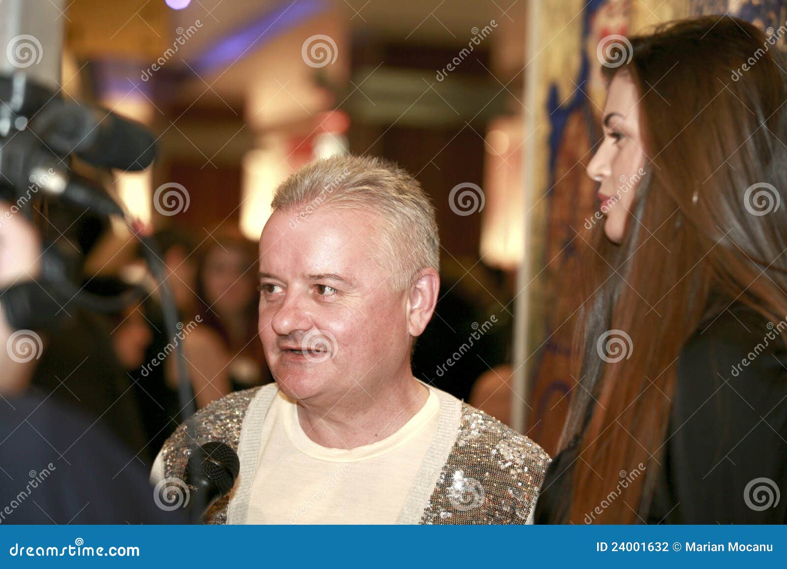 Columbeanu family editorial photography. Image of fashionable - 24001632