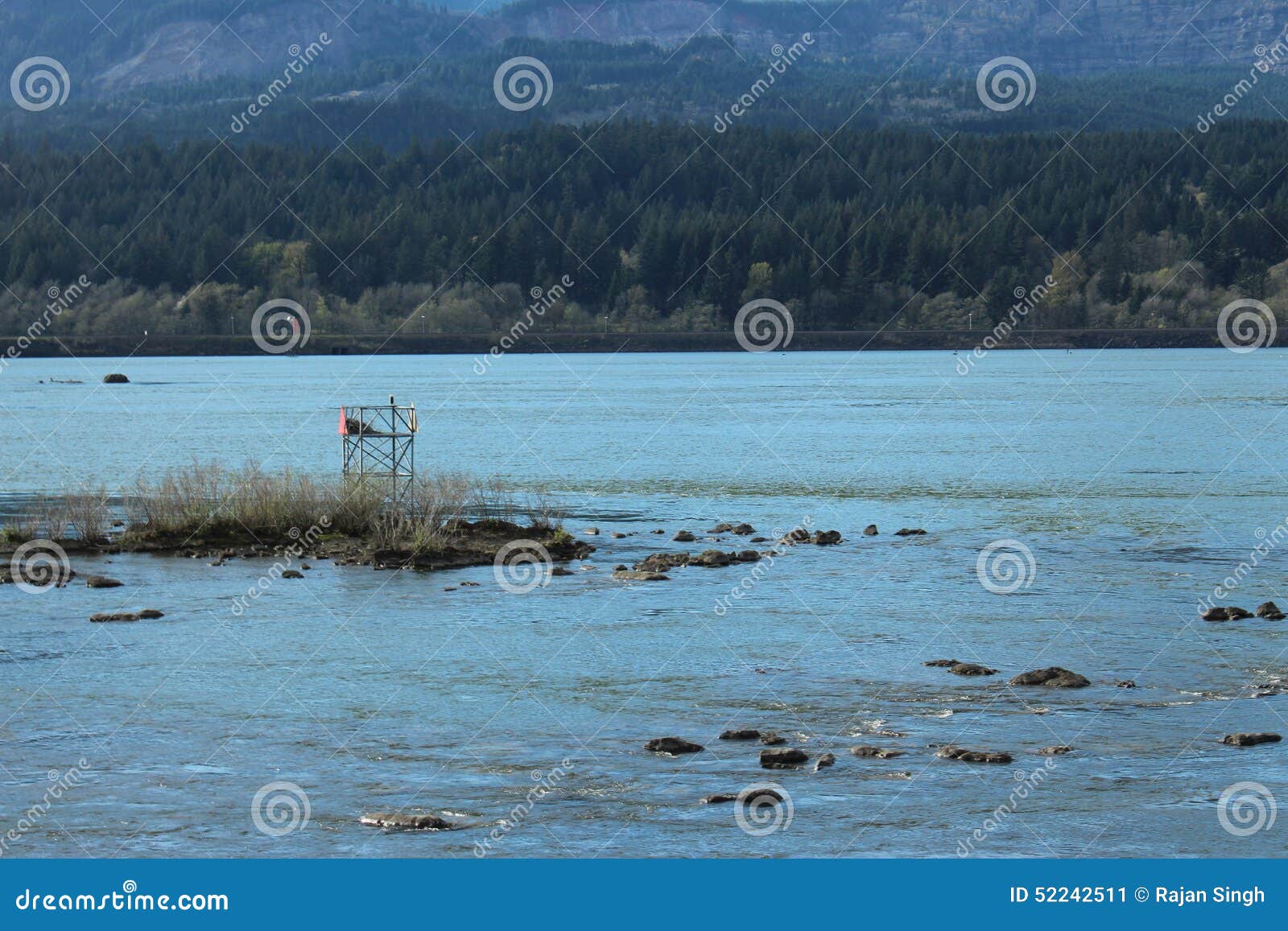 Columbia River Cascade Locks Oregon Stock Image - Image of park, view ...