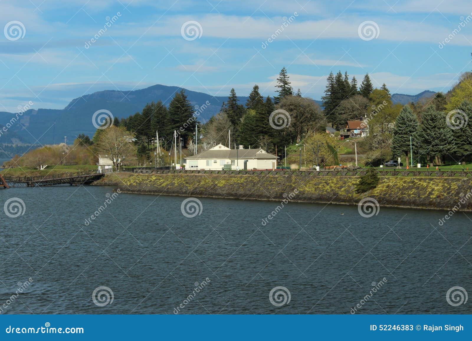 Columbia River Cascade Locks Oregon Stock Image - Image of cascade ...