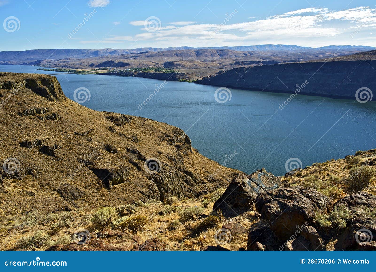 Columbia River, Washington stock photo. Image of climb - 28670206
