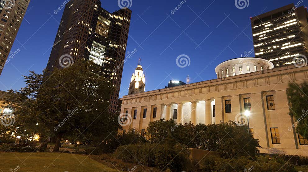 Columbus - Edificio Del Capitolio Del Estado Foto de archivo - Imagen ...