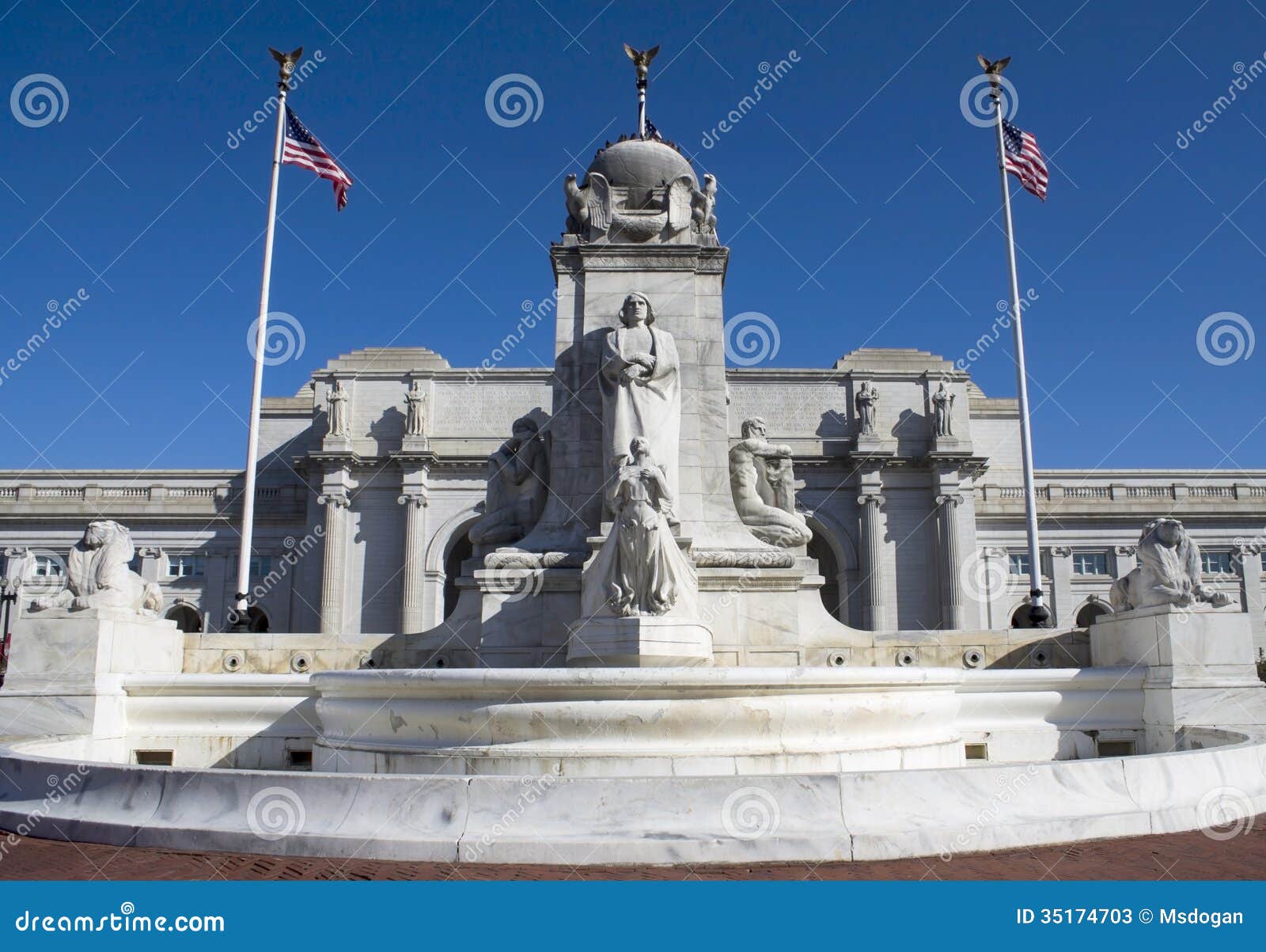 Columbus Fountain stock image. Image of downtown, figure - 35174703