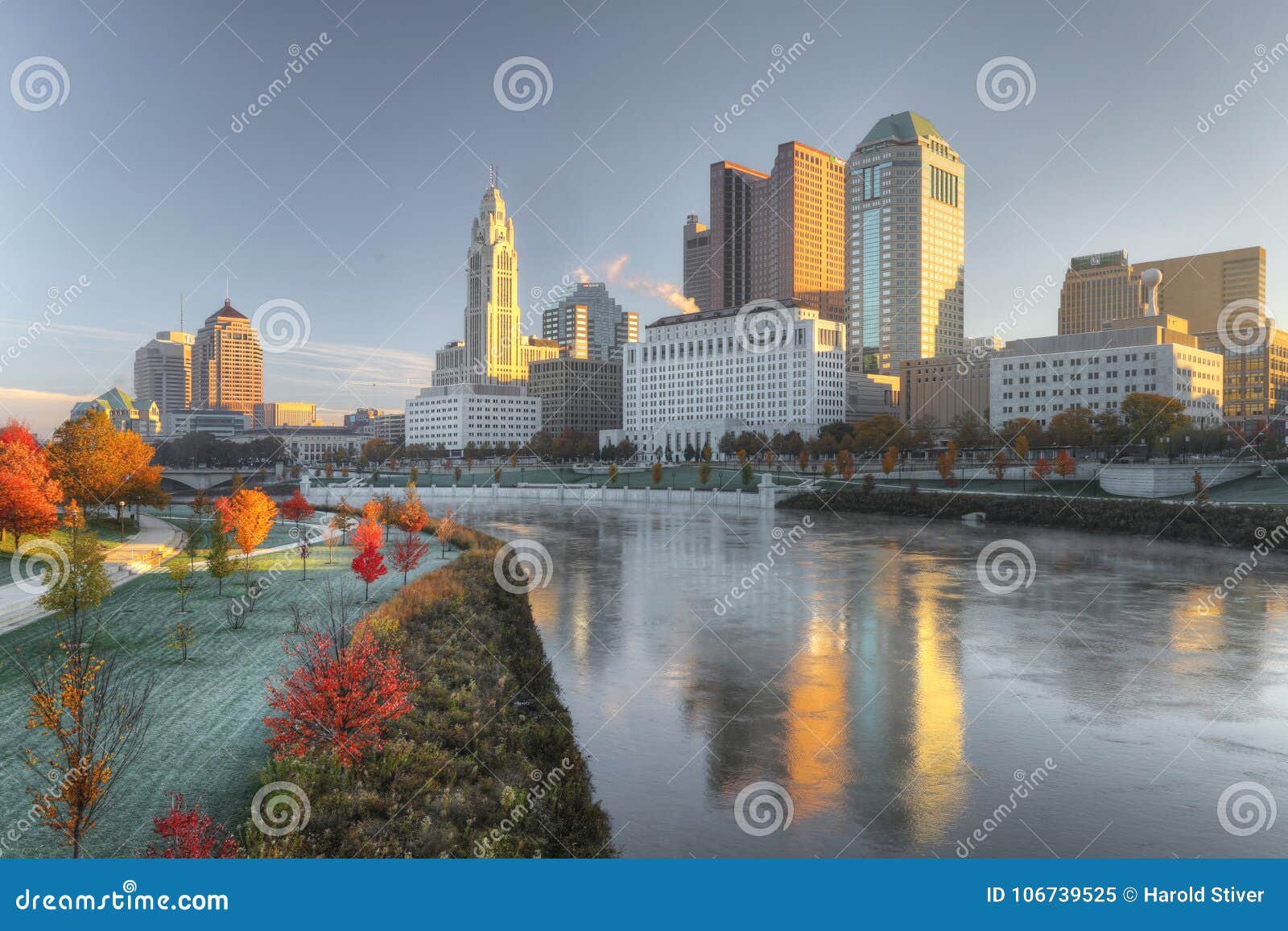 Columbus, Ohio Skyline on a Clear Fall Day Stock Image - Image of ...