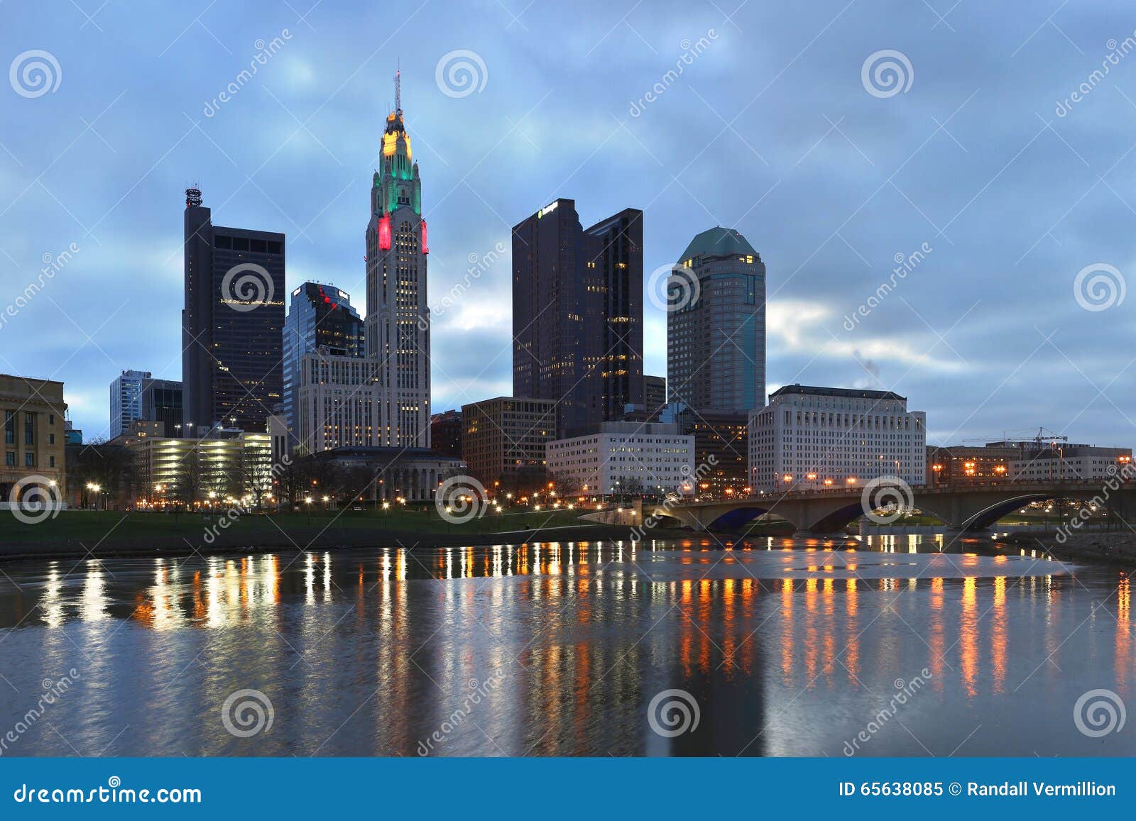 Columbus, Ohio skyline stock image. Image of dawn, ohio - 65638085