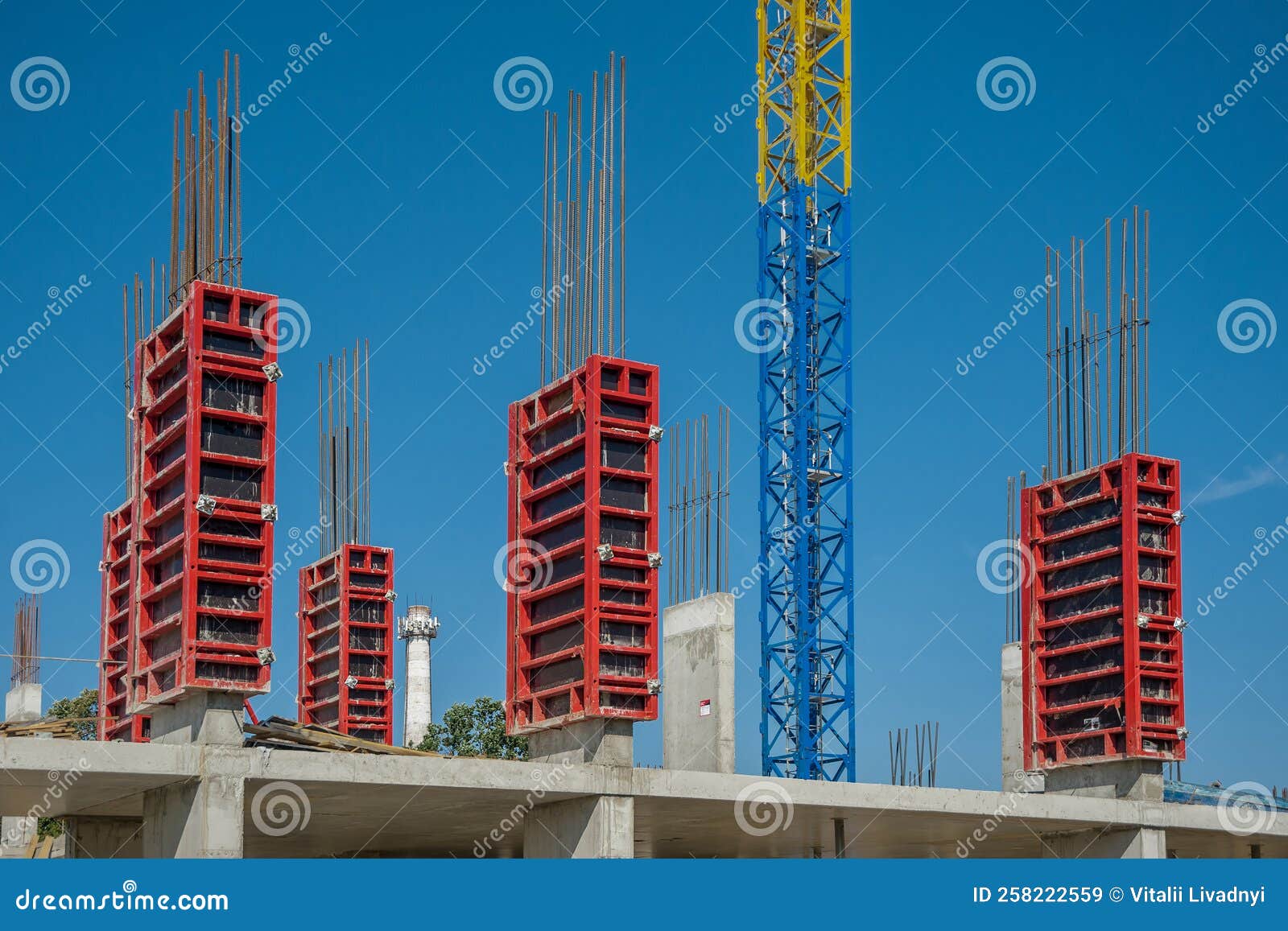 Column Formwork Internal Steel Structure Made Up Of Poles From The ...