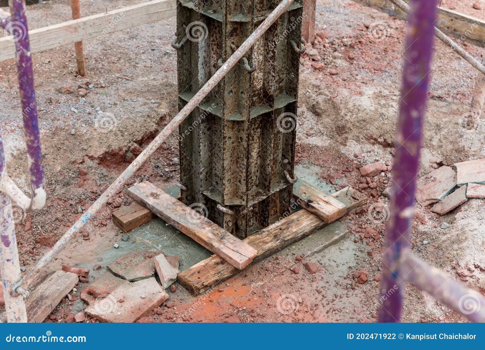 Column Formwork Stock Image | CartoonDealer.com #42718153