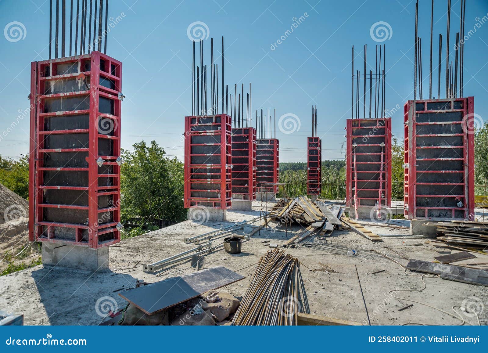 Column Formwork Internal Steel Structure Made Up Of Poles From The ...