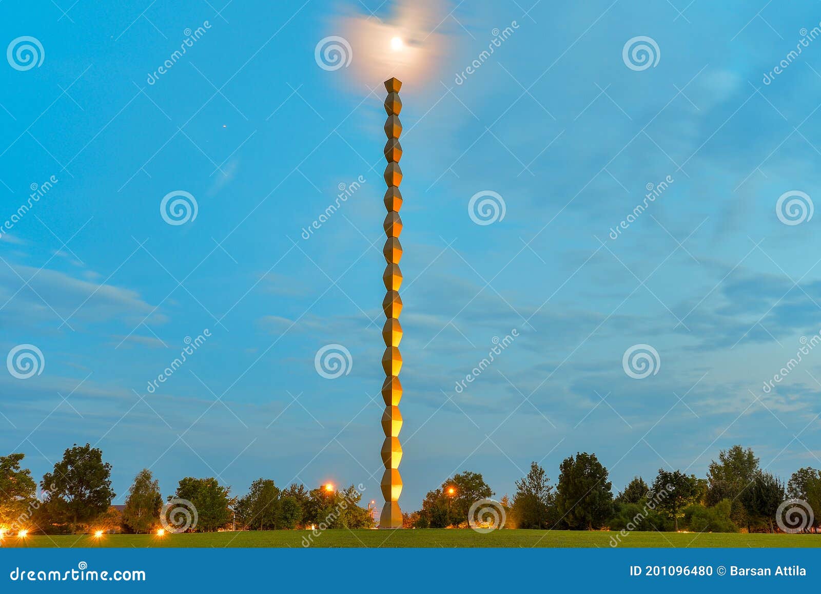The Column of Infinity, Targu Jiu, Romania - May 31, 2018: the Column ...