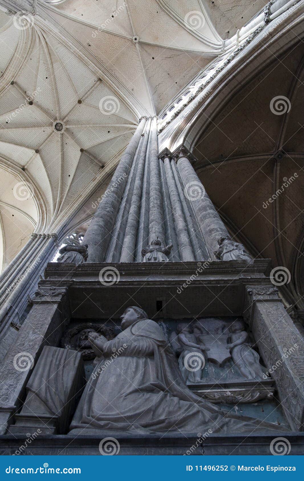 Column Inside Amiens Cathedral Editorial Photography - Image of vault ...