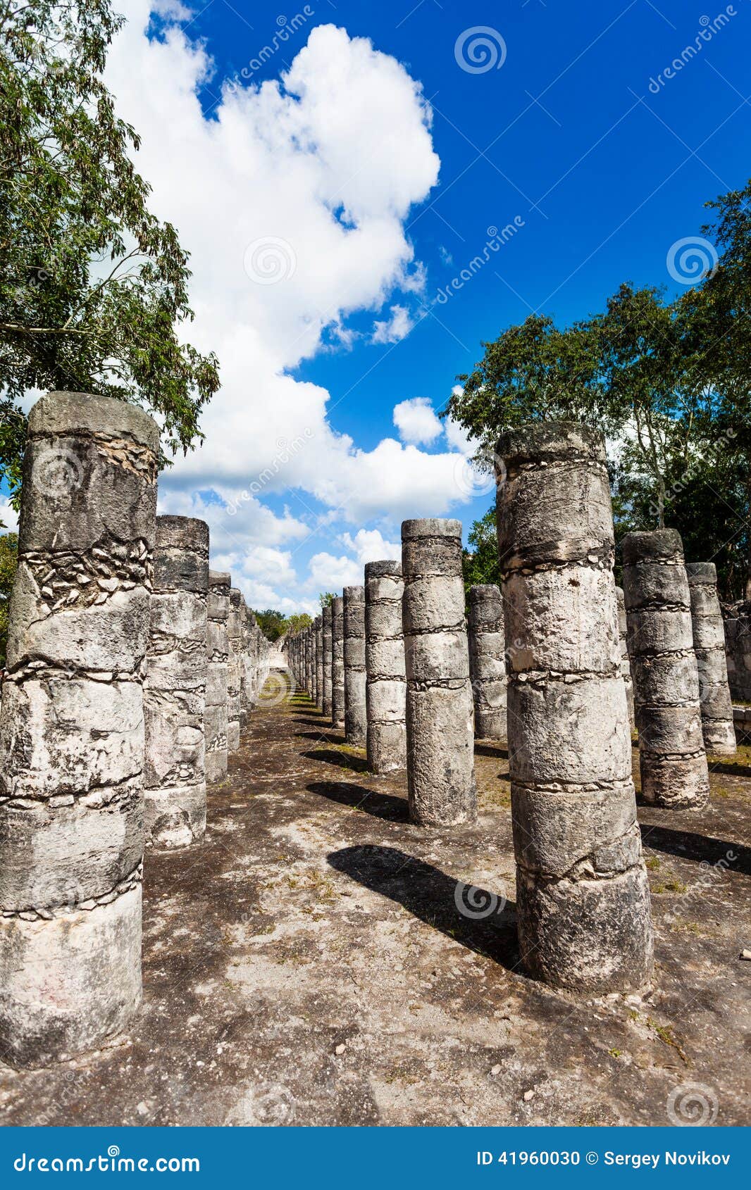 Column Rows, Temple of a Thousand Warriors Stock Photo - Image of ...