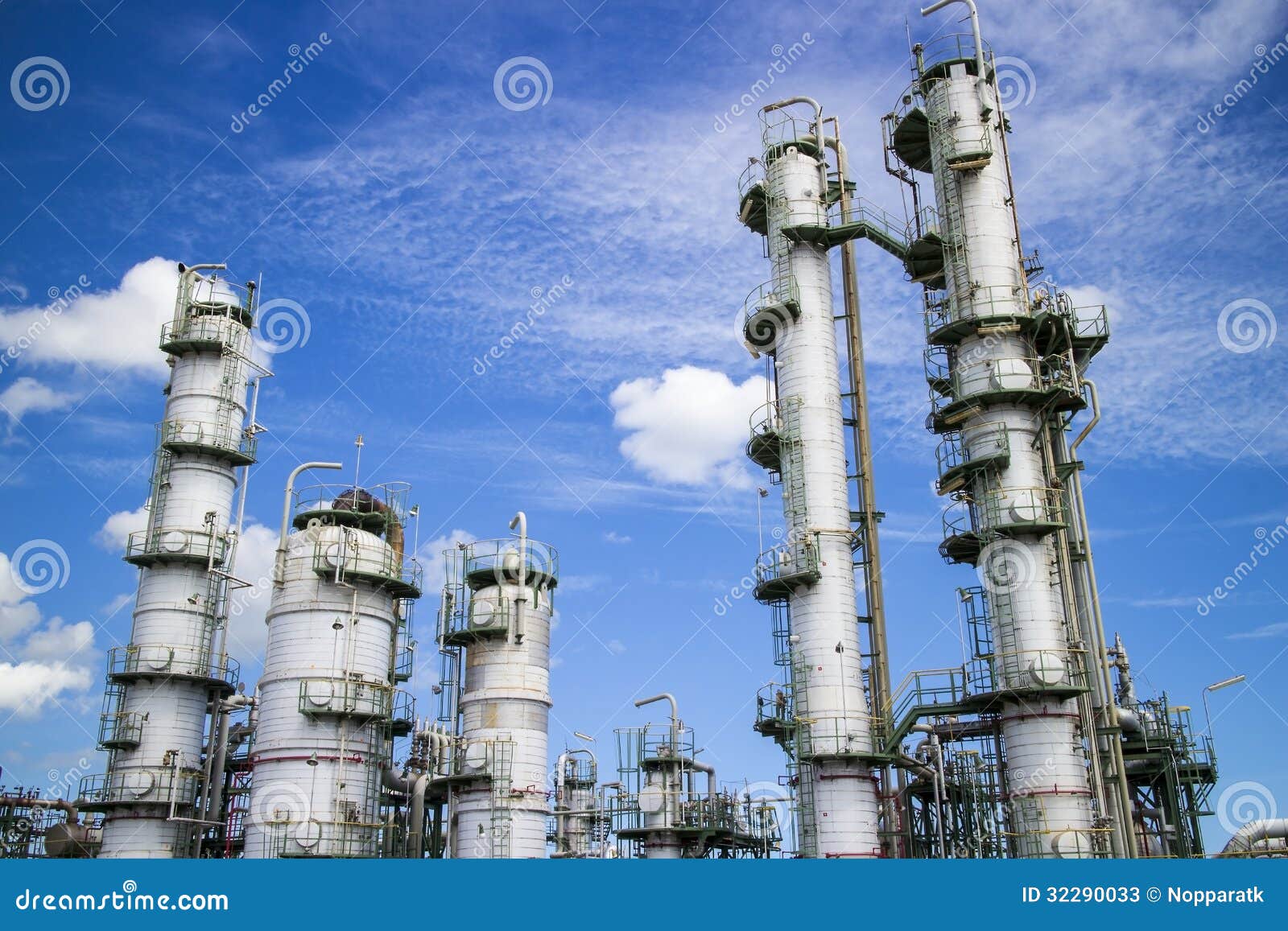 Column tower stock image. Image of petroleum, production - 32290033
