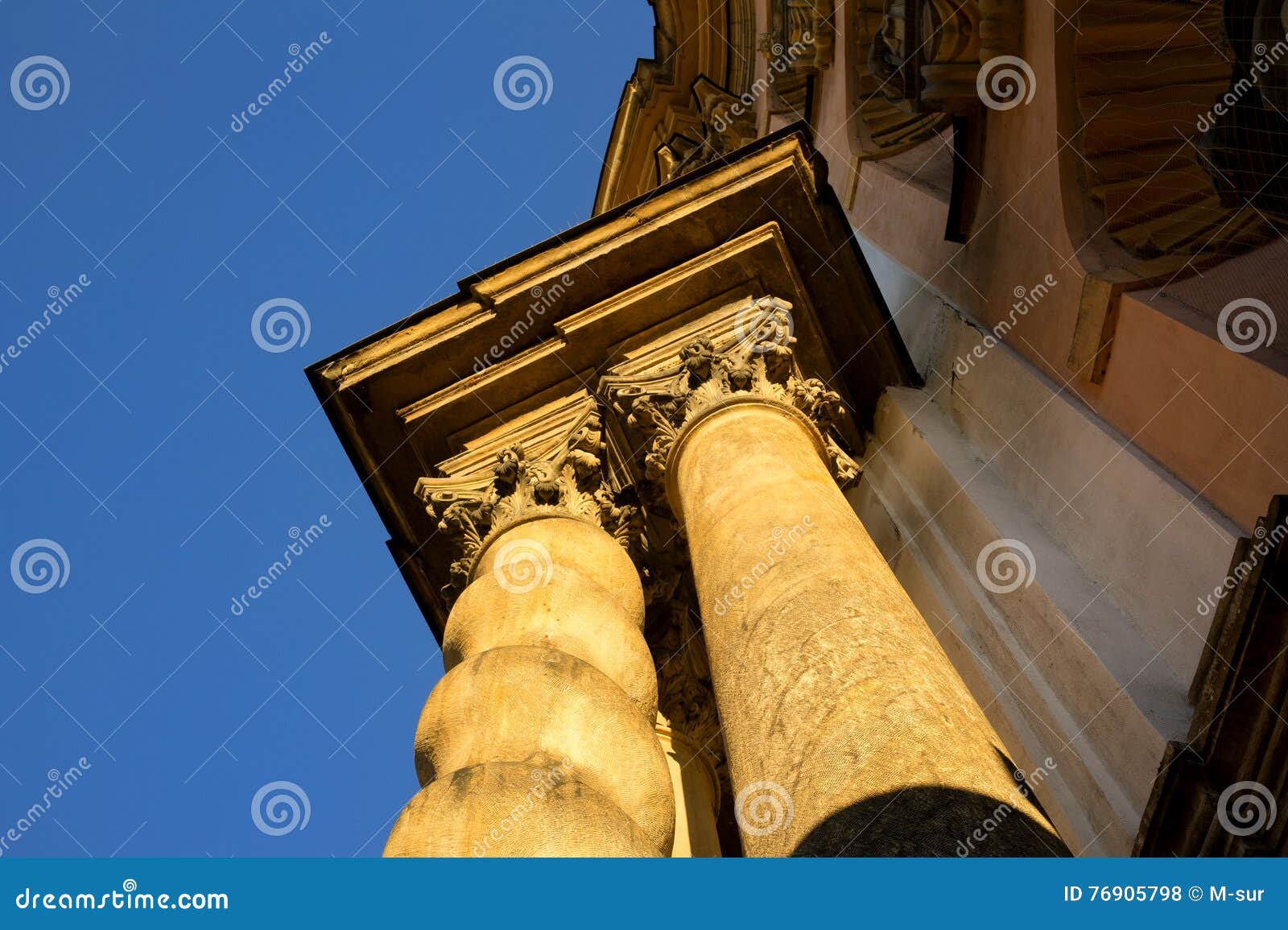 Columna barroca foto de archivo. Imagen de fachada, cultural - 76905798