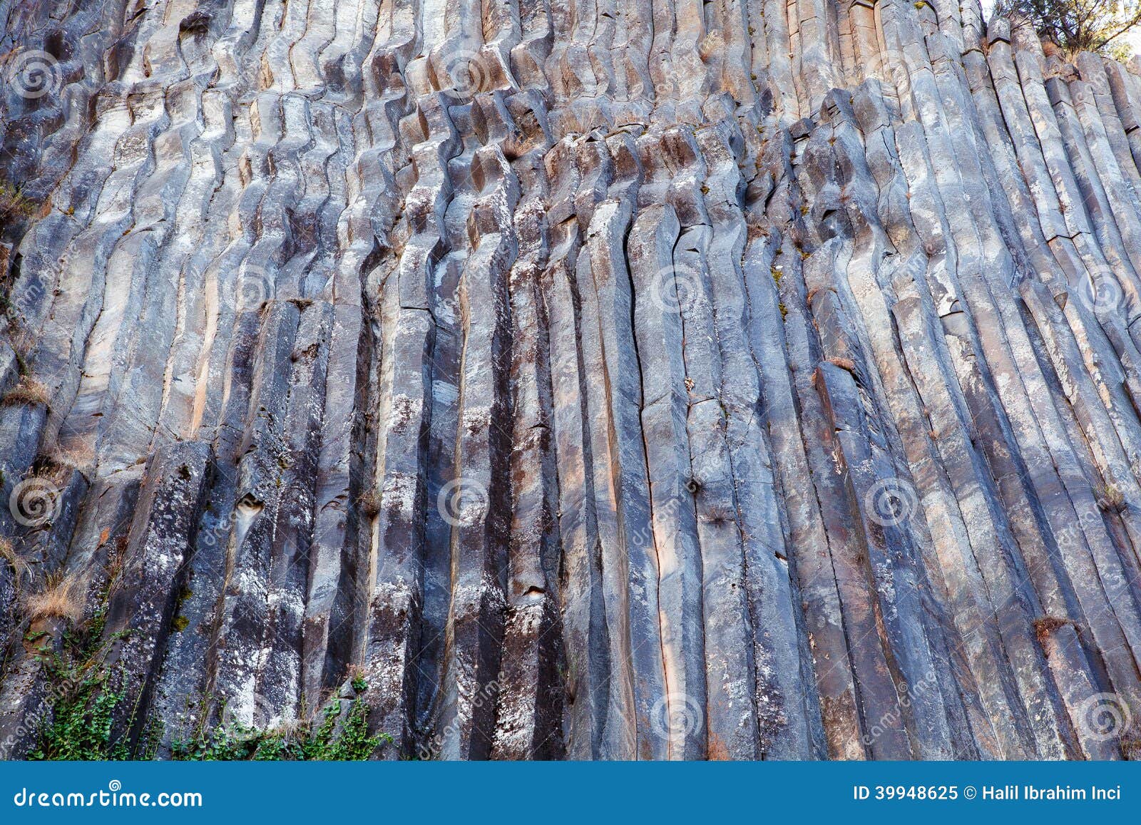 Columnas del basalto curvy imagen de archivo. Imagen de hexagonal ...