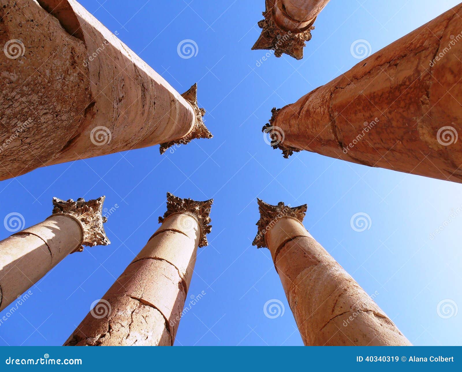 Columnas romanas imagen de archivo. Imagen de ruina, columna - 40340319