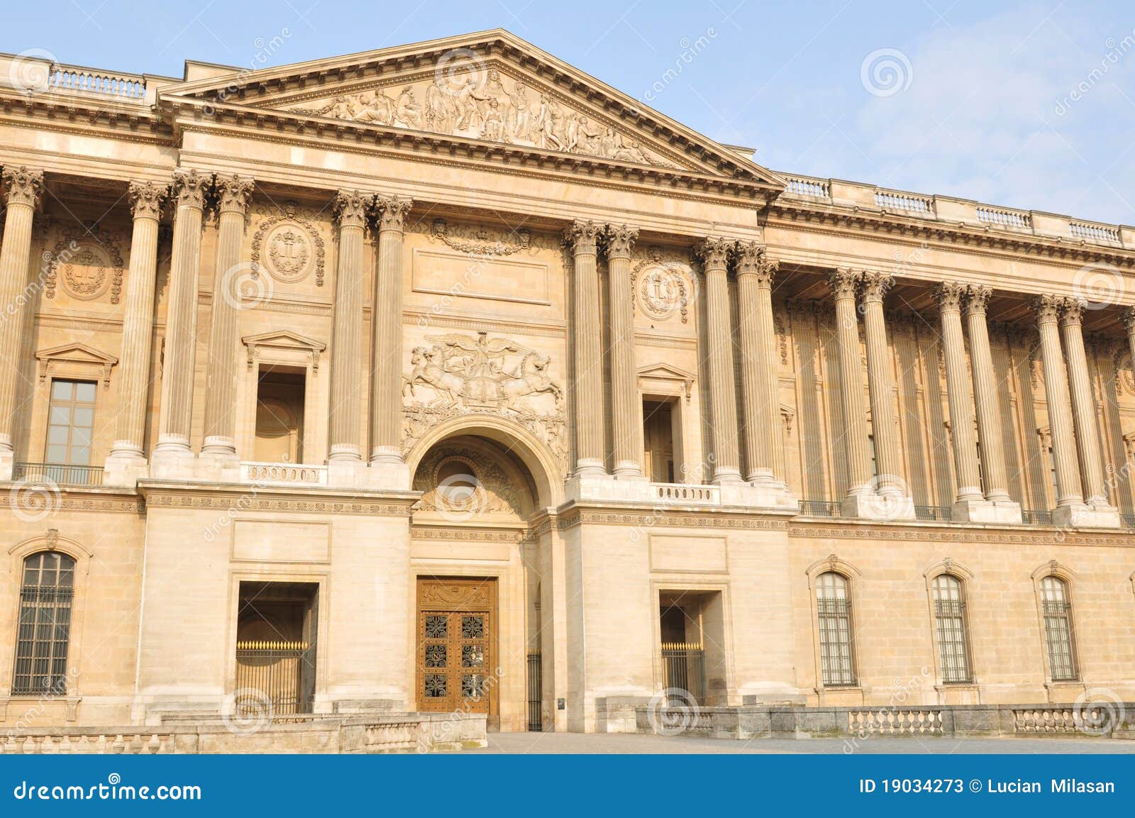 Columnata de la lumbrera imagen de archivo. Imagen de columna - 19034273