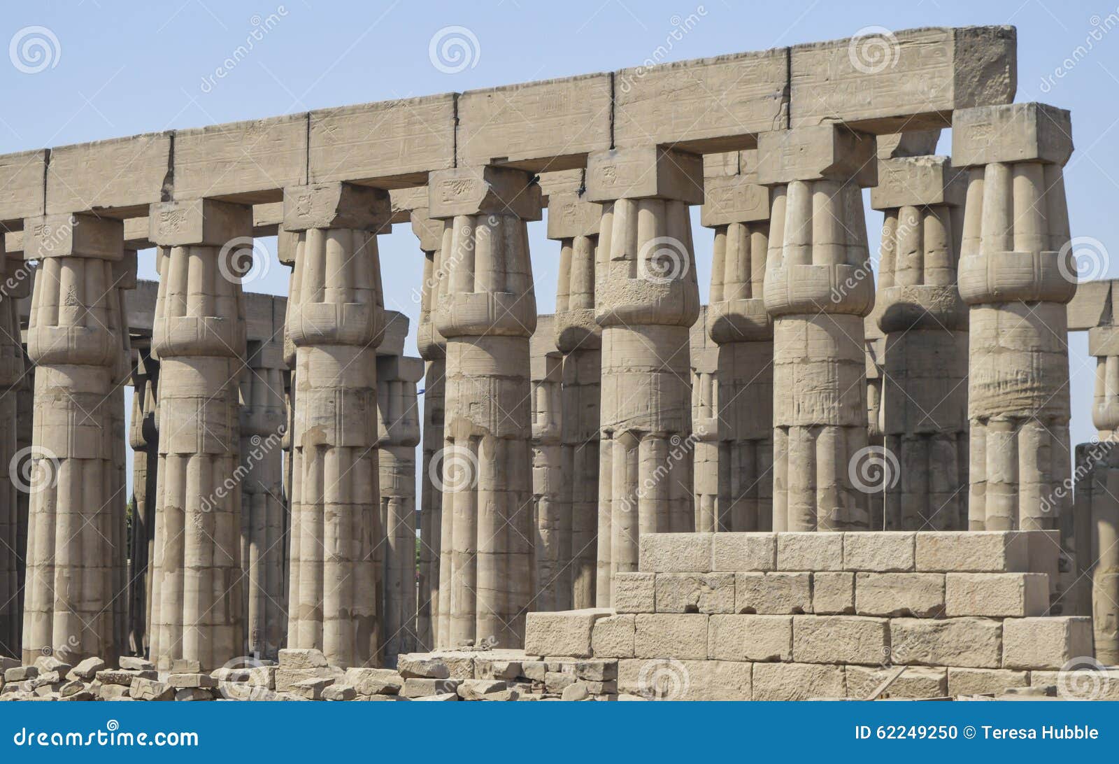 Columns in an Ancient Egyptian Temple Stock Photo - Image of carving ...