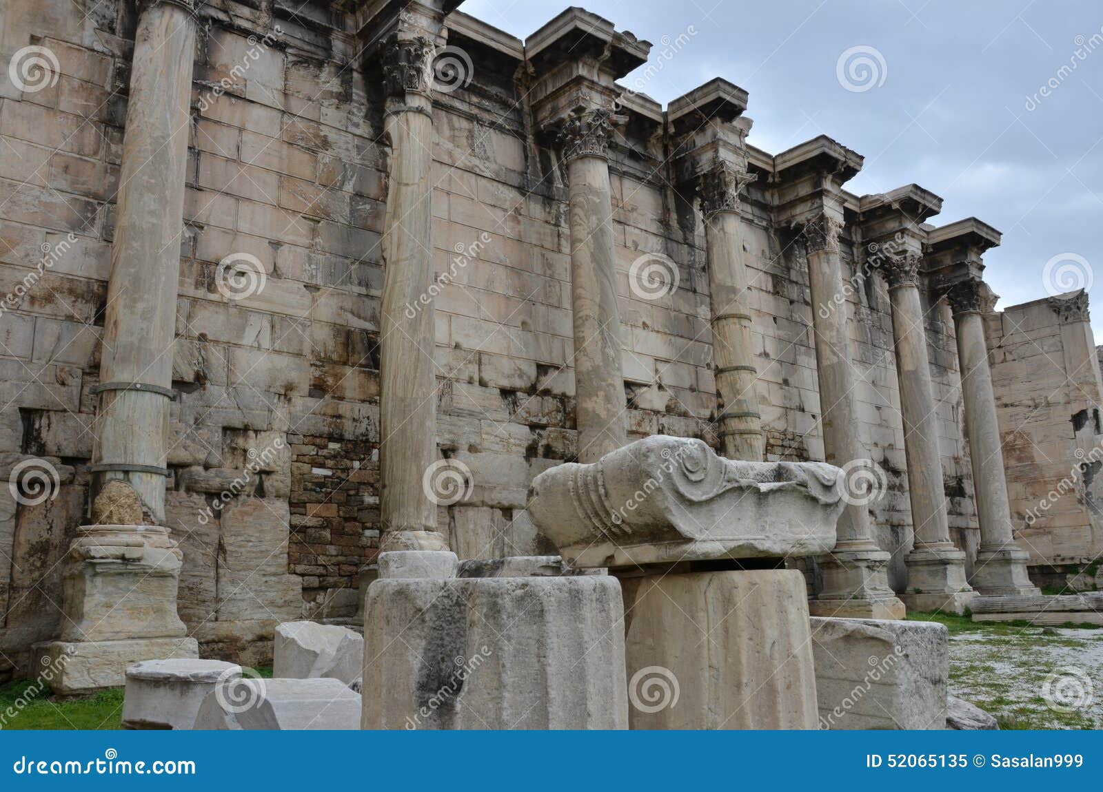Columns in Hadrians Library Stock Image - Image of exterior, temple ...