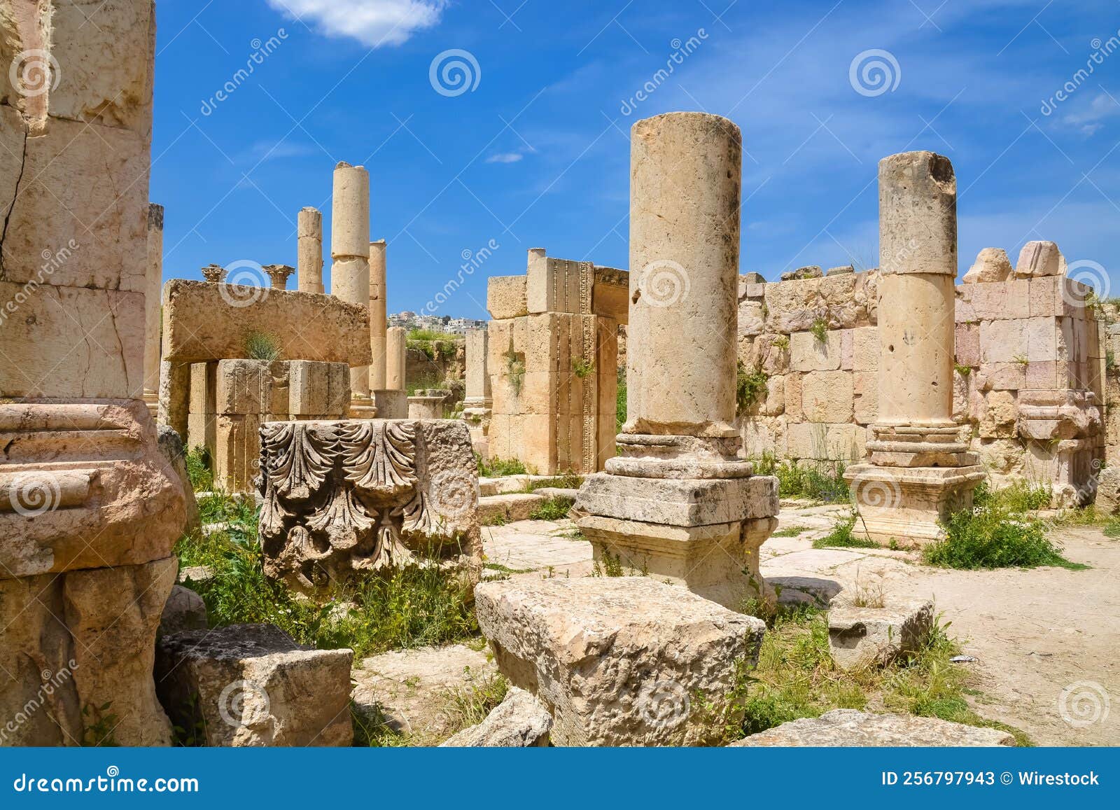 Columns of Nymphaeum in Jerash, Jordan. Editorial Stock Photo - Image ...
