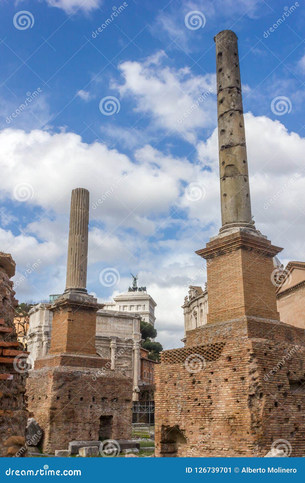 Columns in Roman Forum editorial photo. Image of ancient - 126739701
