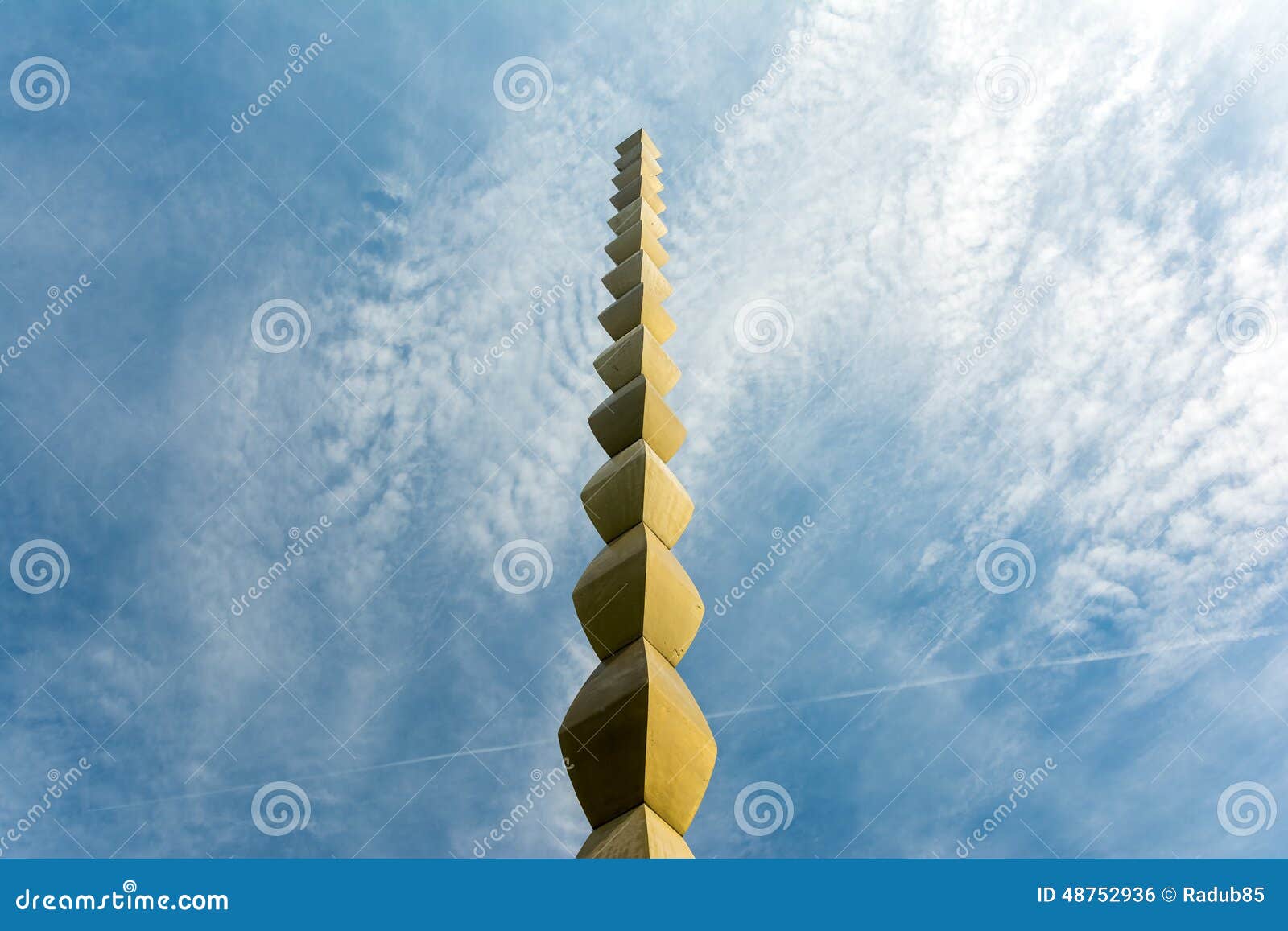 A Coluna Infinita (Coloana Infinitului) Foto Editorial - Imagem de ...