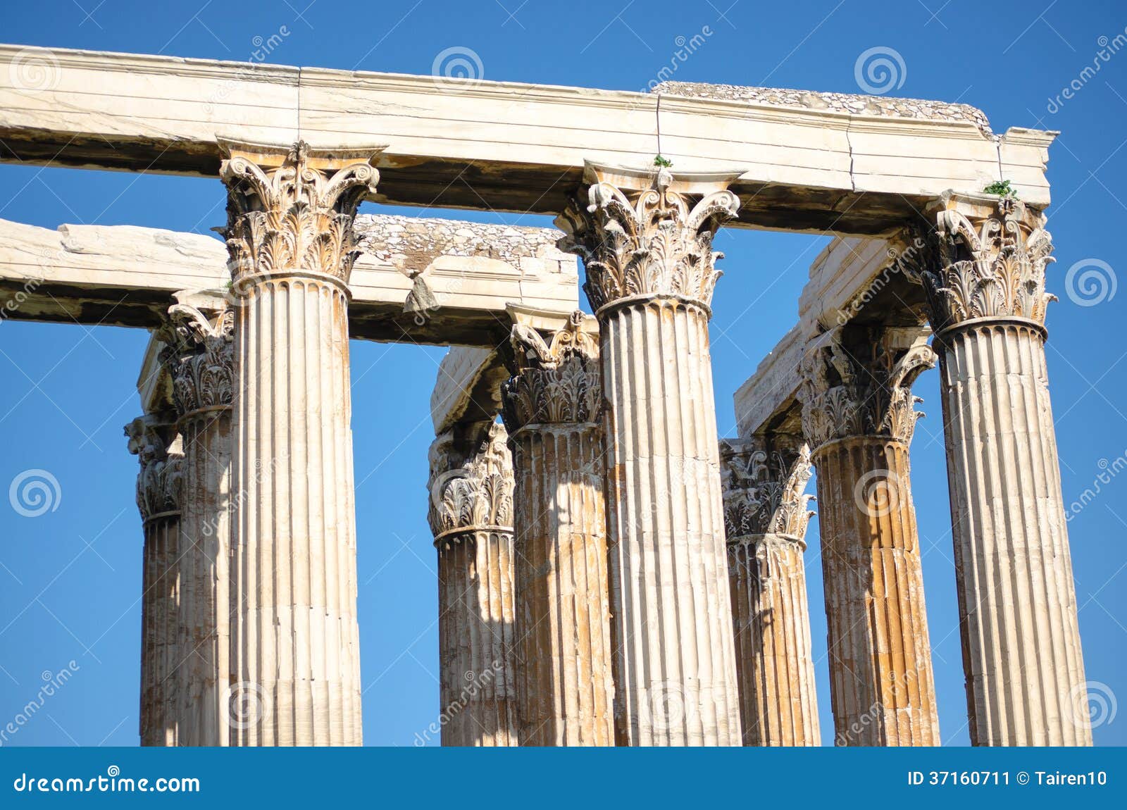 Colunas do templo grego imagem de stock. Imagem de destino - 37160711