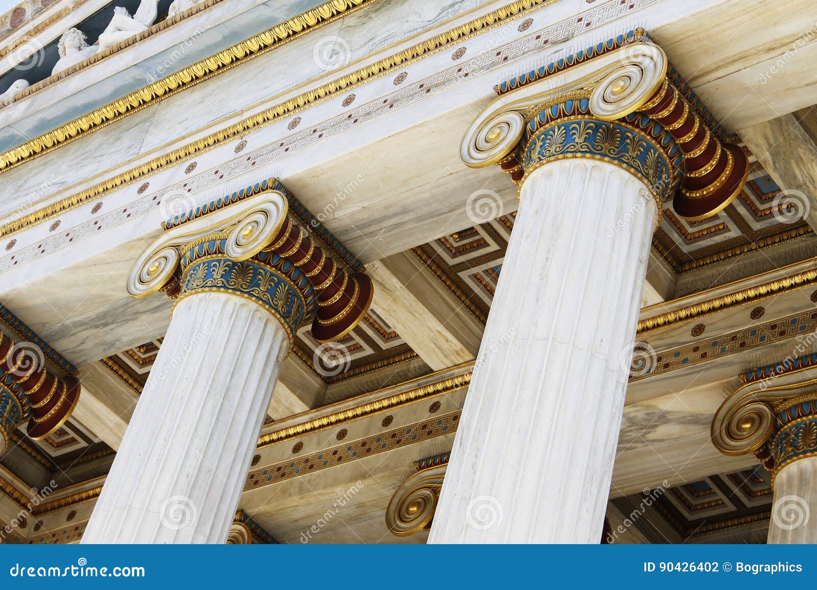 Colunas E Teto Iônicos Gregos Foto de Stock - Imagem de grécia, teto: 90426402