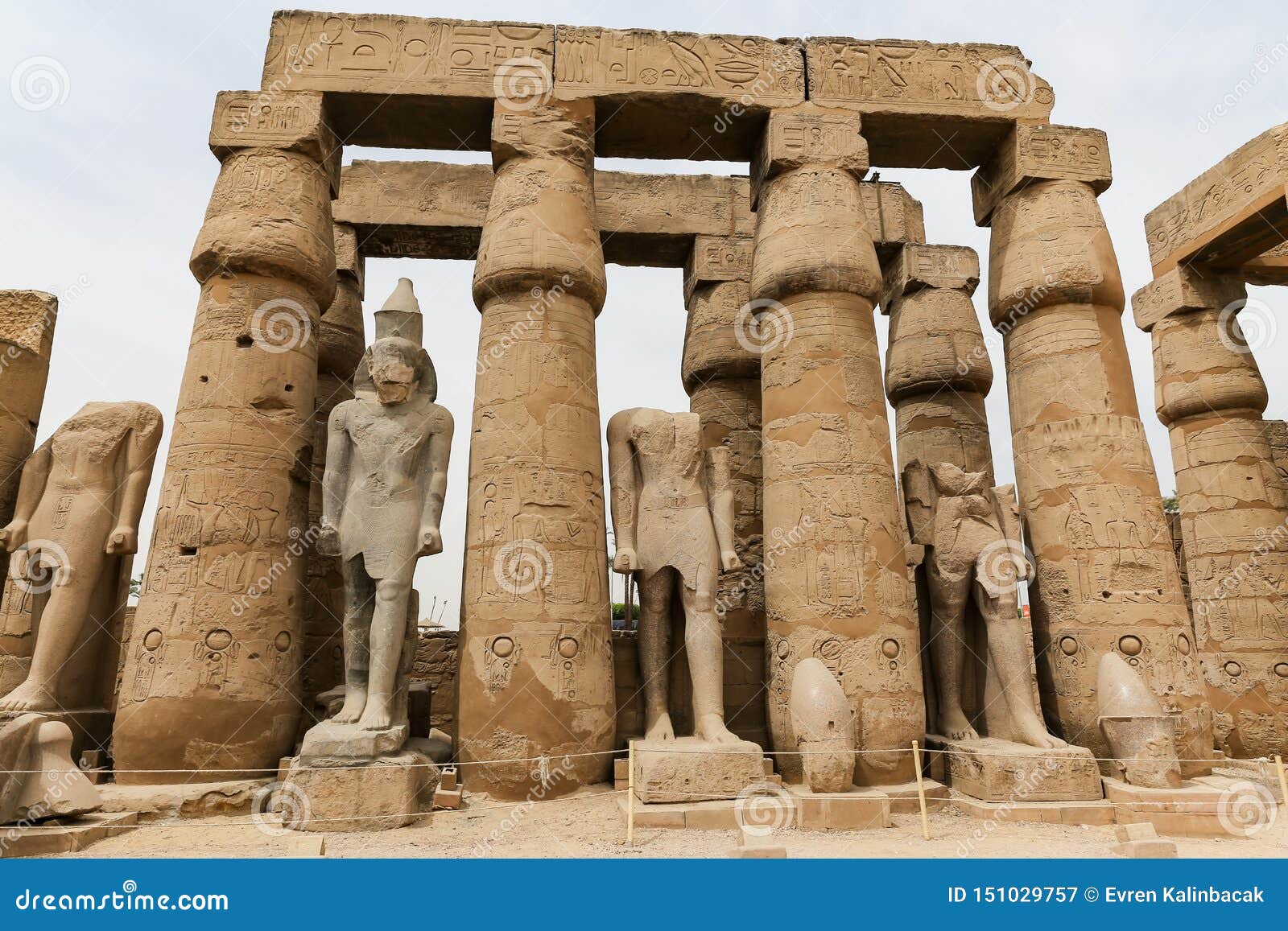 Colunas Em Templo De Luxor, Luxor, Egito Imagem de Stock - Imagem de ...