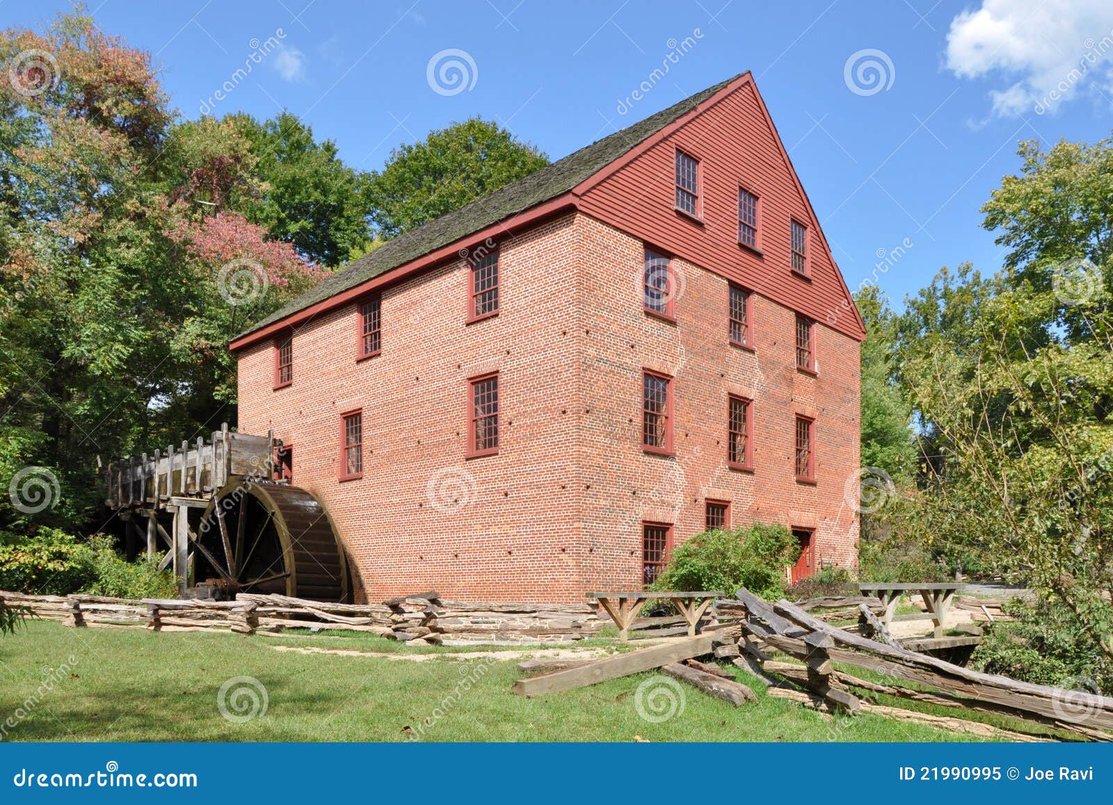Colvin Run Mill stock image. Image of fairfax, building - 21990995