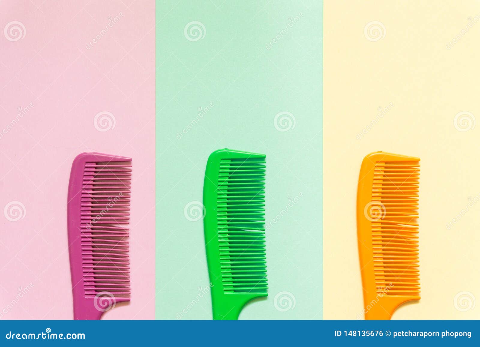 Comb Icon. Orange Green and Pink Icon Isolated on Pink, Green, Orange ...