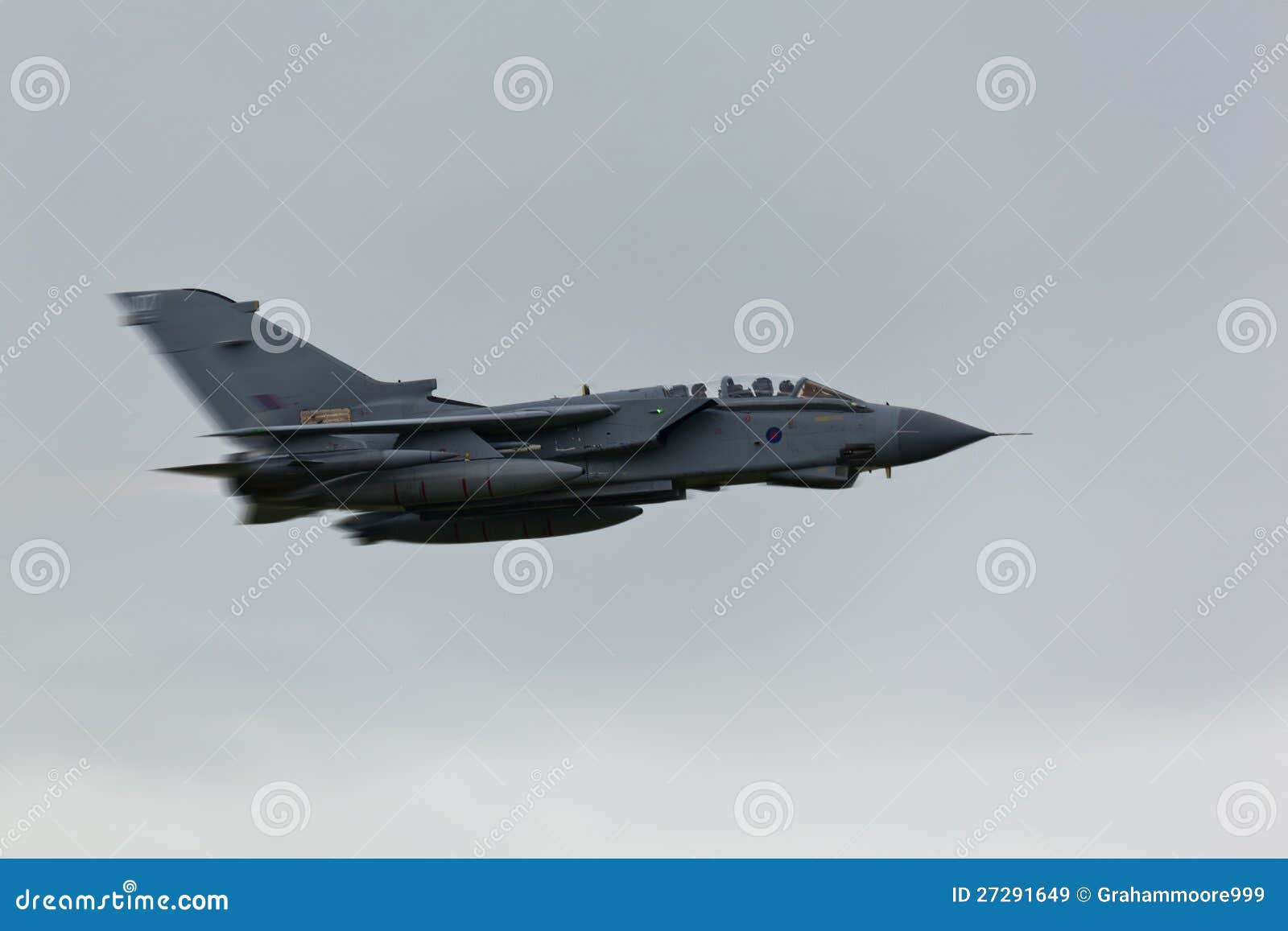 Combatiente de jet moderno imagen de archivo. Imagen de velocidad ...