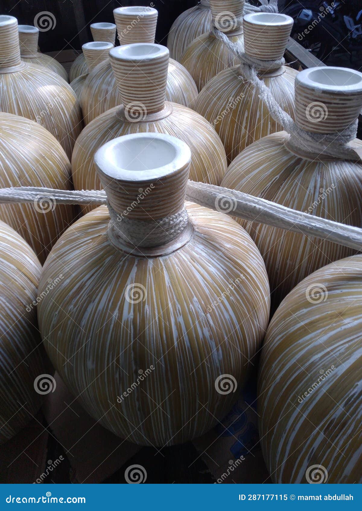 A Combination of Bamboo and Clay that Produces a Very Beautiful and ...