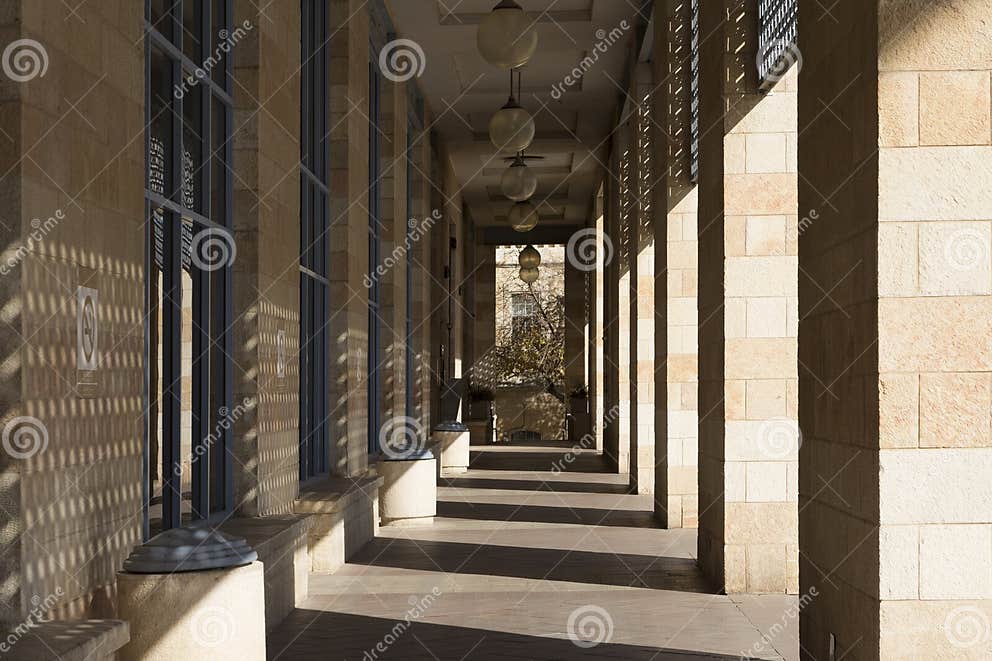 The Combination of Light and Shadow in Perspective Creates Geometric ...