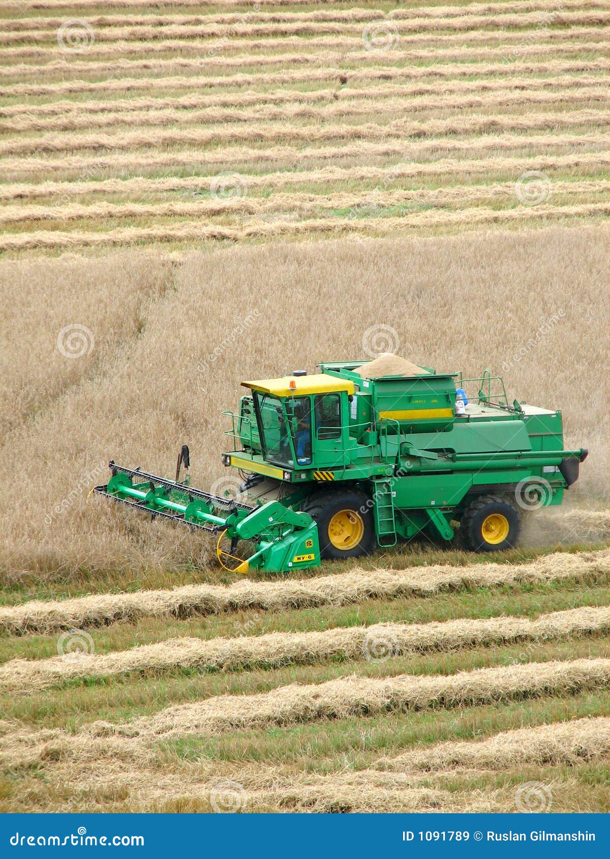 Combine Harvester editorial stock image. Image of machinery - 1091789