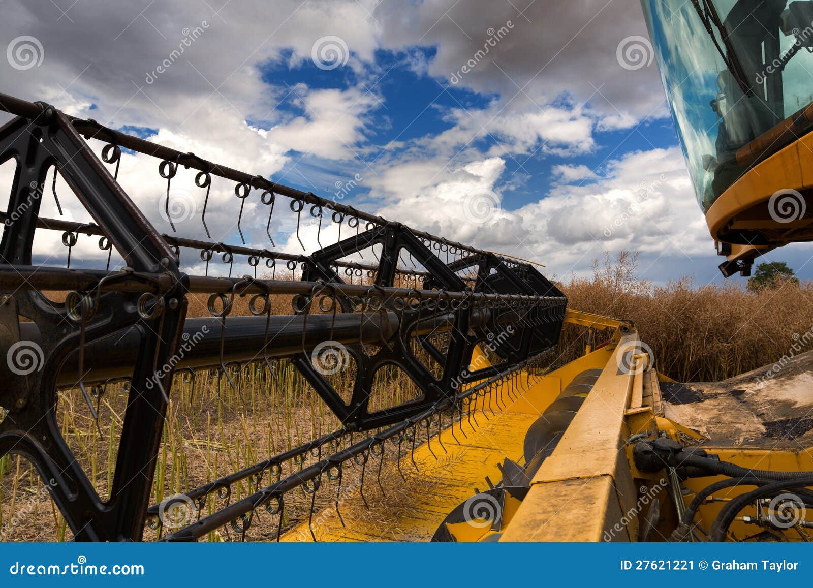 Combine Harvester Cutting Blades Stock Image - Image of drum, business ...
