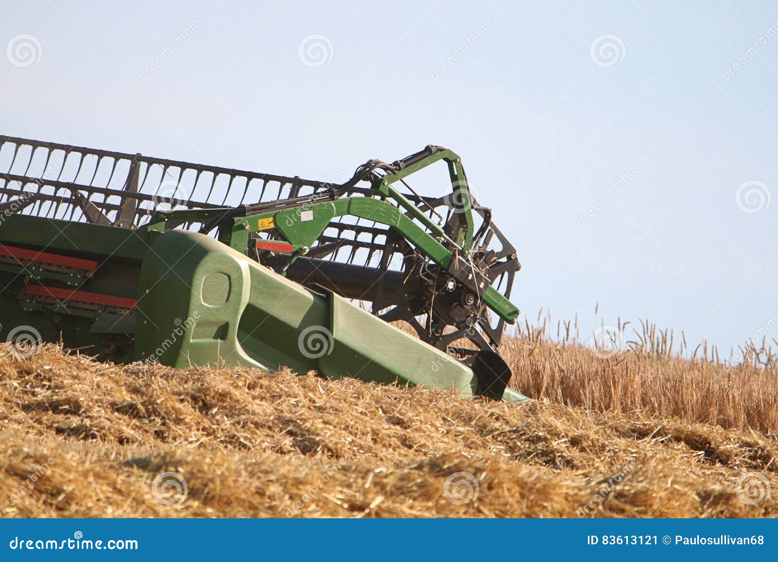 Combined harvester editorial photo. Image of deere, summer - 83613121