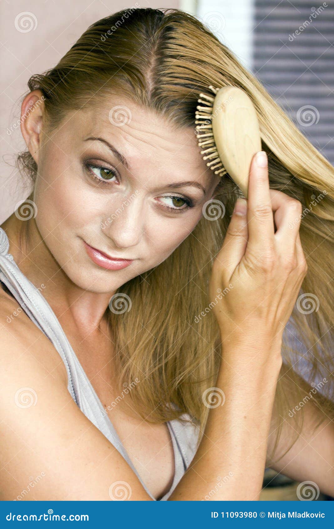 Combing hair stock photo. Image of makeup, brushing, beauty - 11093980