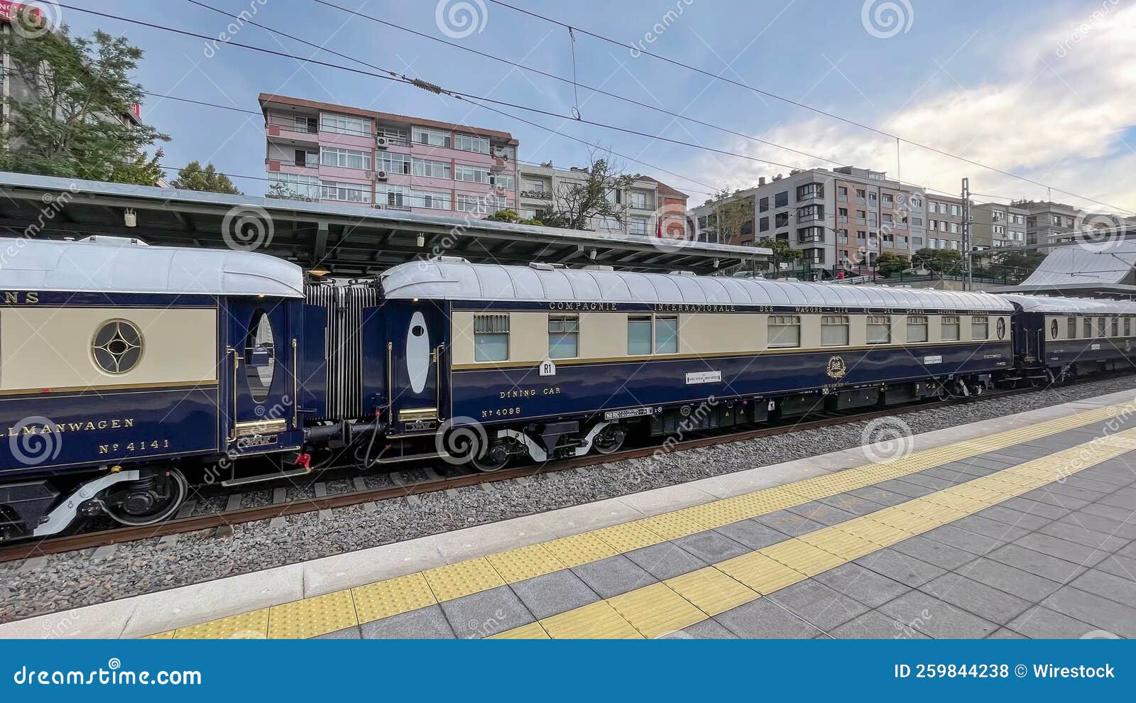 Comboio Venice Simplon Orient Express Capturado Em Comboios Foto de ...