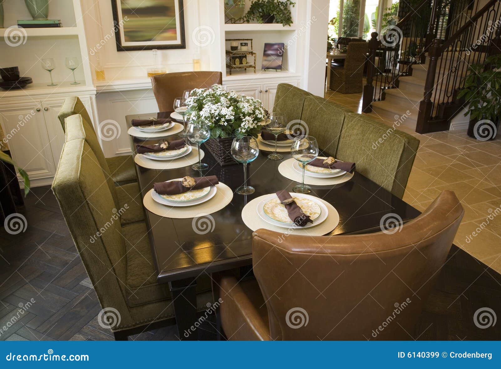 Comedor lujoso. imagen de archivo. Imagen de familia, adentro - 6140399