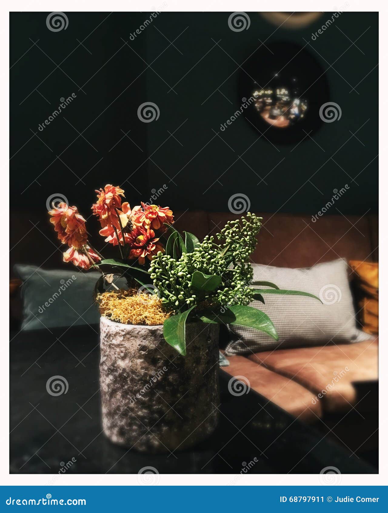 Comfort with flowers editorial photo. Image of ambiance - 68797911